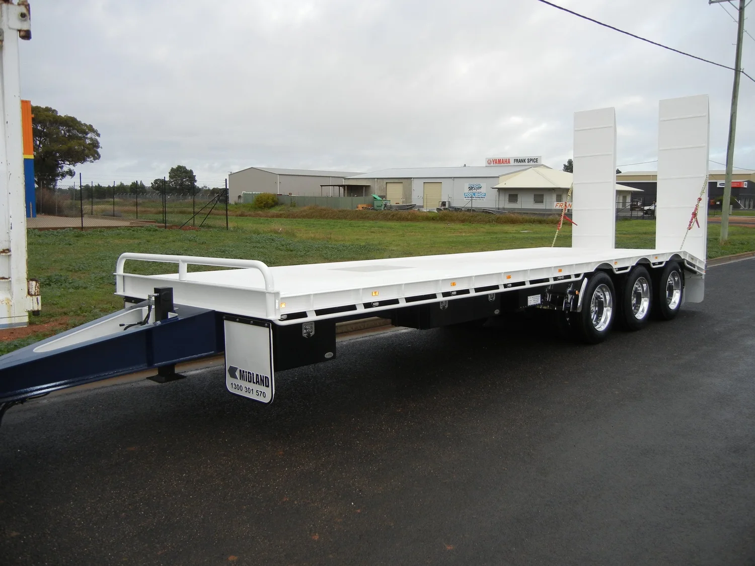 Tag Trailers | Tag Trailer Manufacturer — Midland