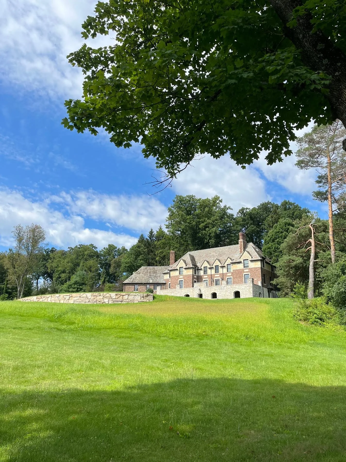 THE ADAMS MANOR — Michigan's most exclusive venue