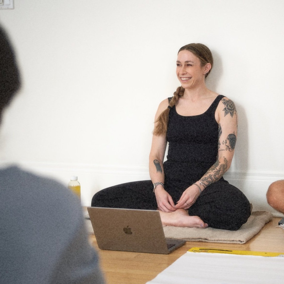 Carling Nicole Harps - MOVE BETTER FEEL BETTER TEACH BETTER