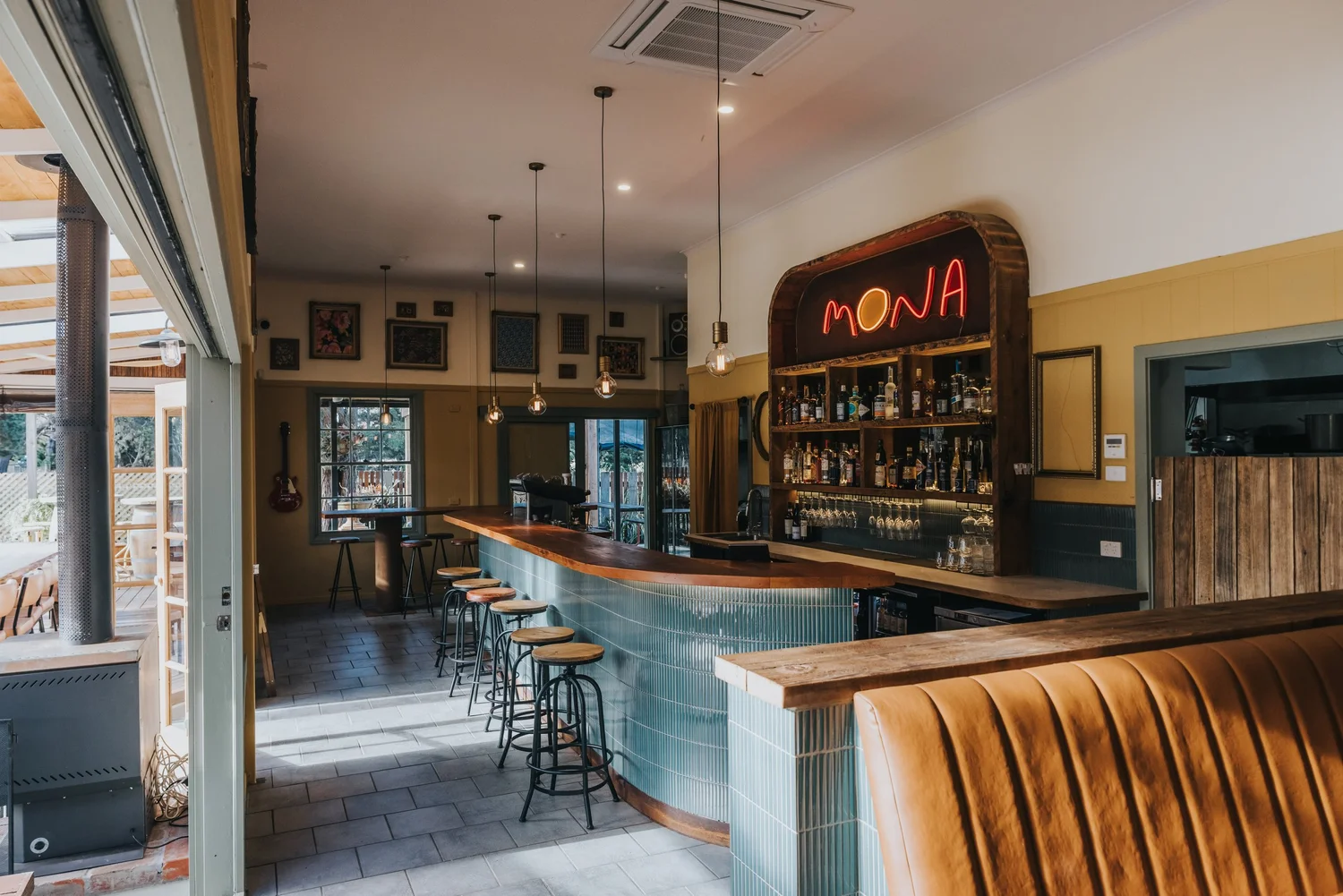 Mona Cicchetti Bar