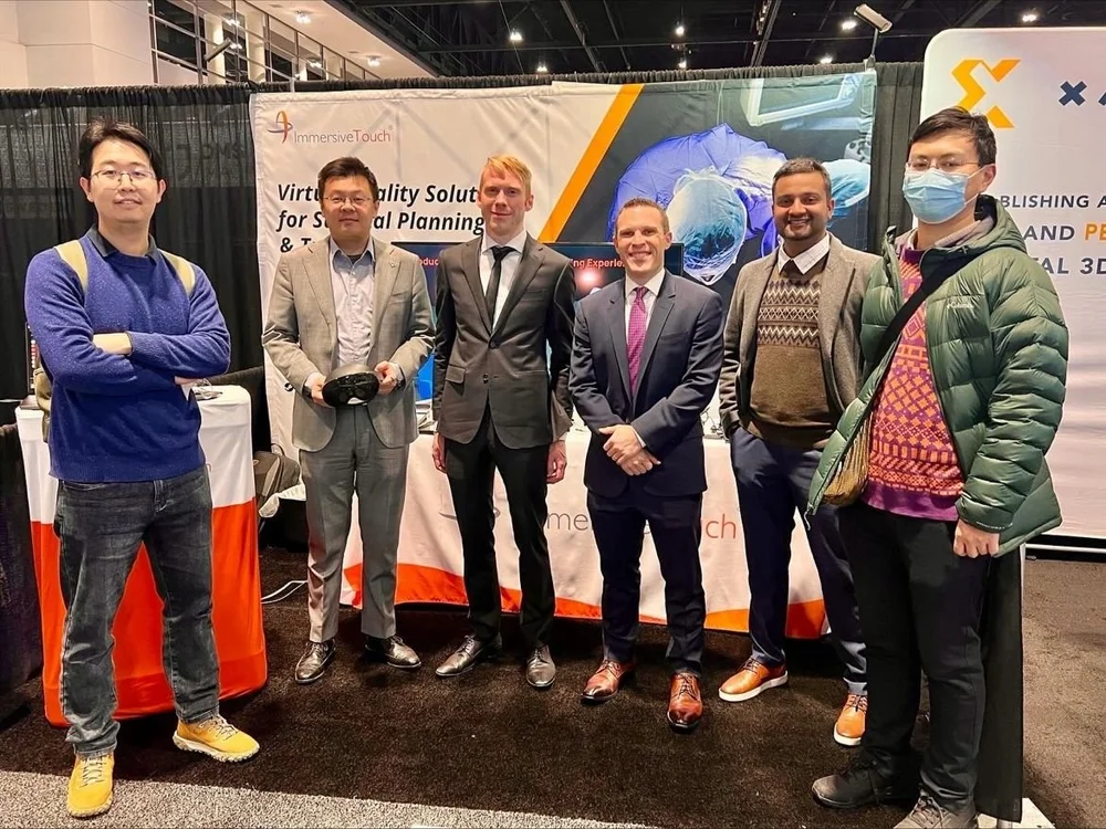 About Us — ImmersiveTouch