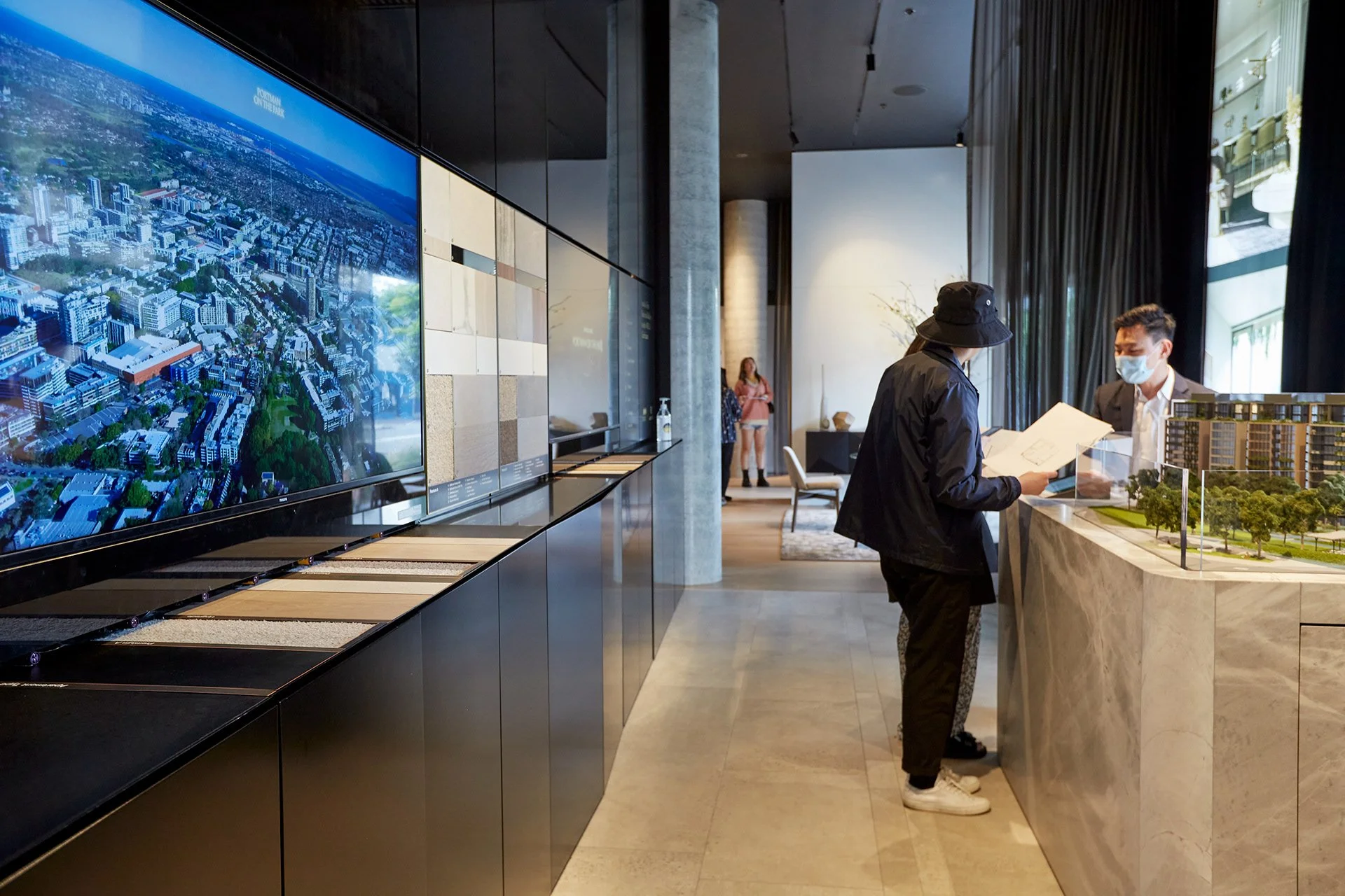 Green Square Gallery — Martin Bevz