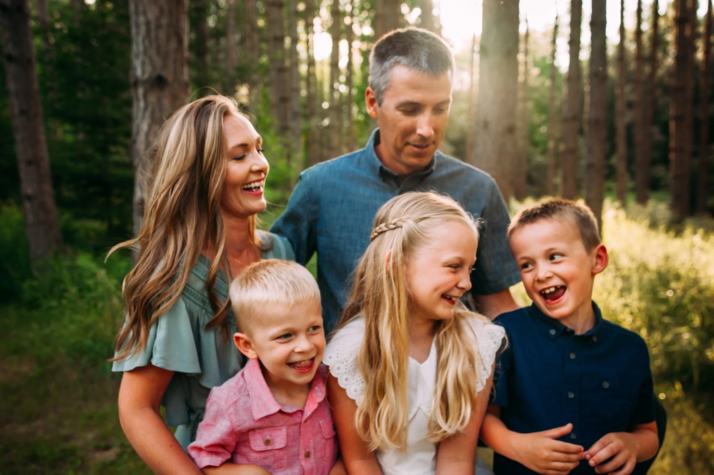 Up North In Wisconsin Family Session | Wisconsin Photographer — Kelly ...