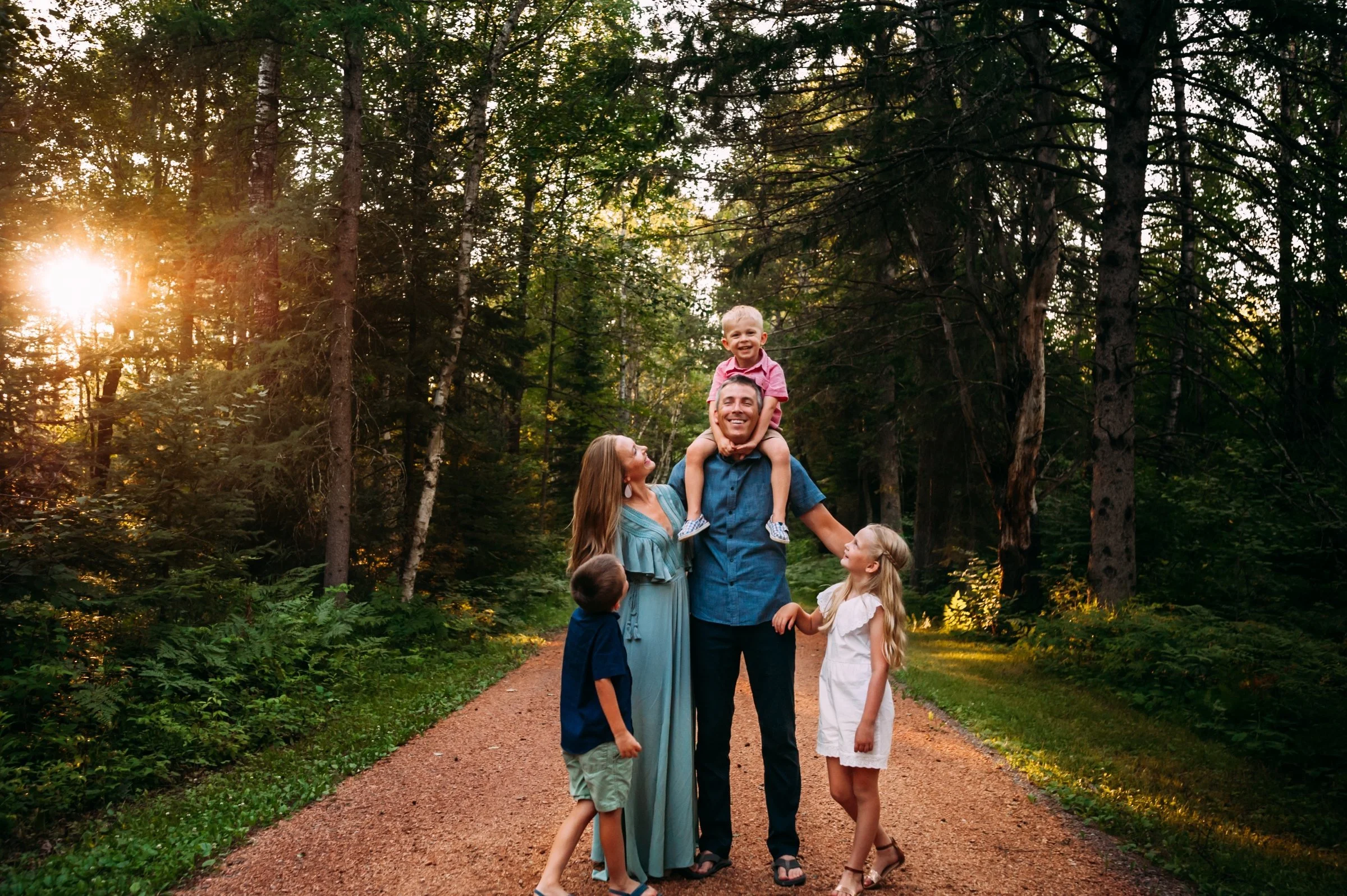 Up North In Wisconsin Family Session | Wisconsin Photographer — Kelly ...