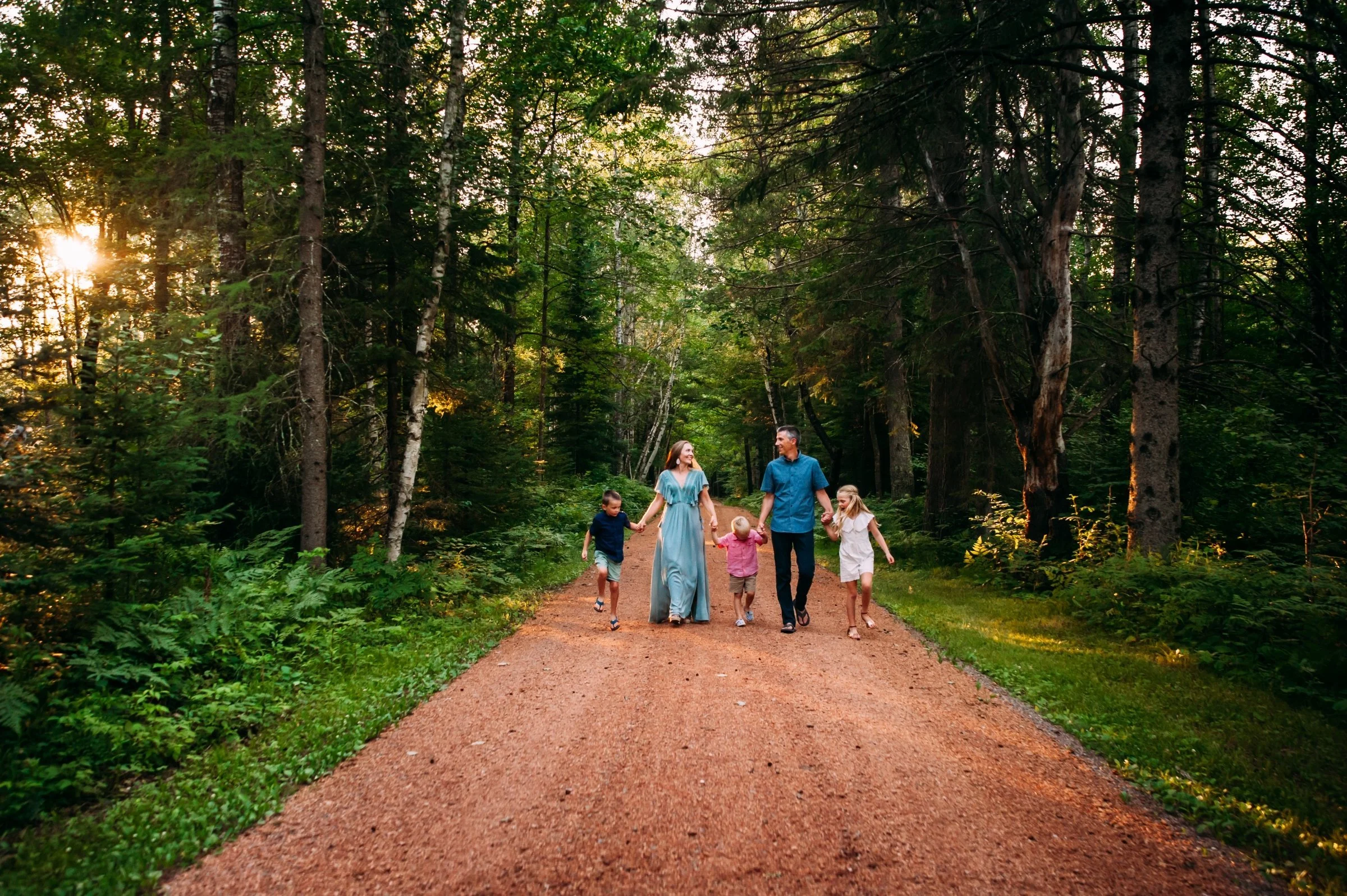Up North In Wisconsin Family Session | Wisconsin Photographer — Kelly ...