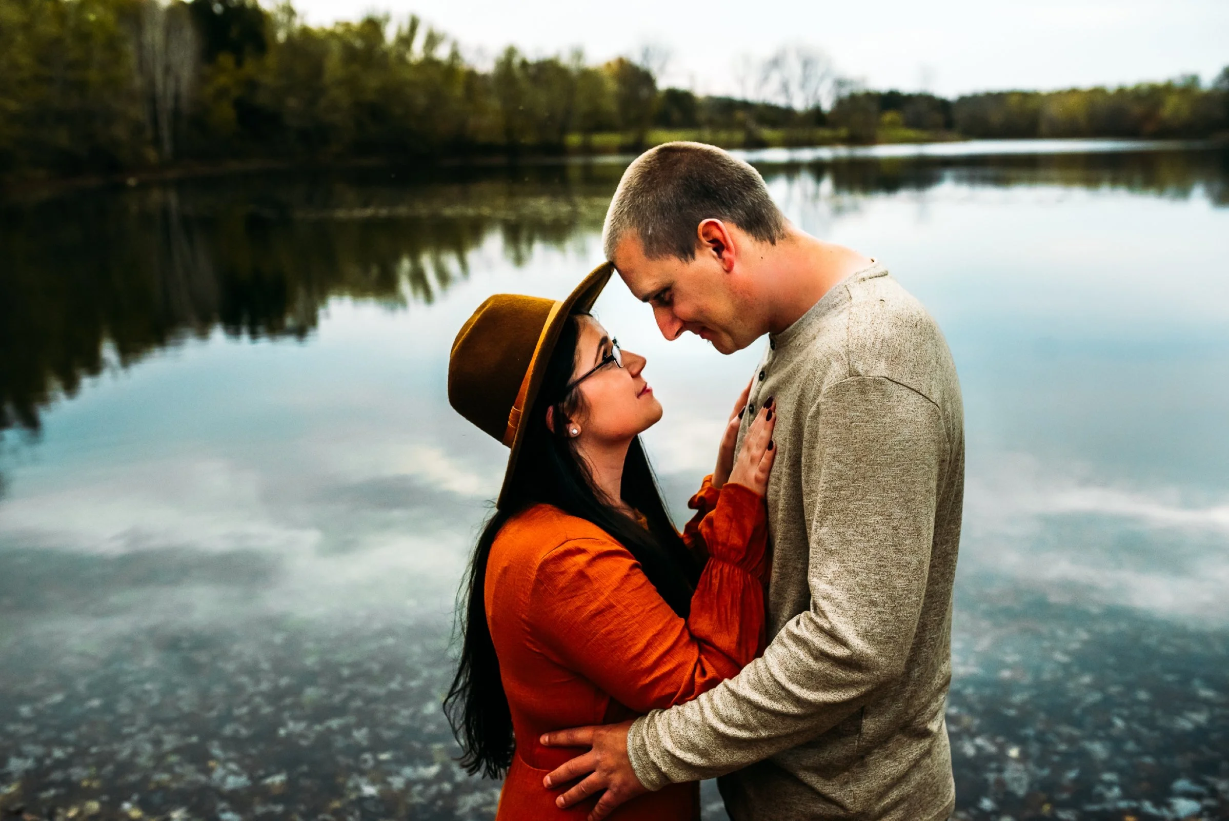 Capturing Love in Wausau, Wisconsin with a Beautiful Fall Engagement Photo Session — Kelly ...