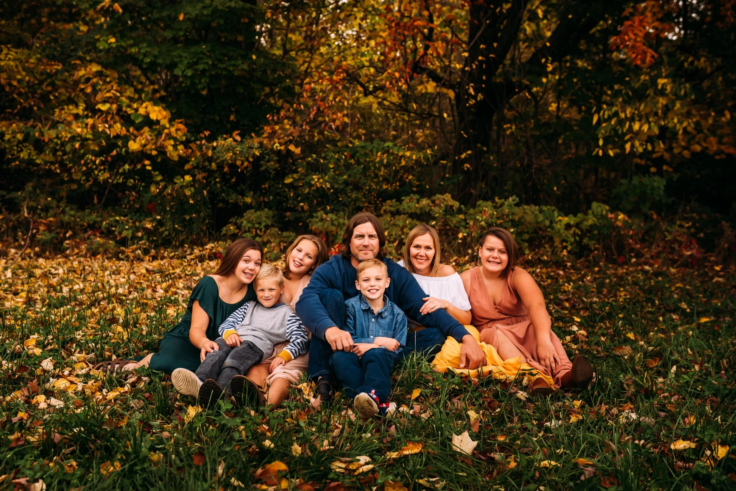 Capturing Memories in Fall: A Stunning Family Photo Session in ...