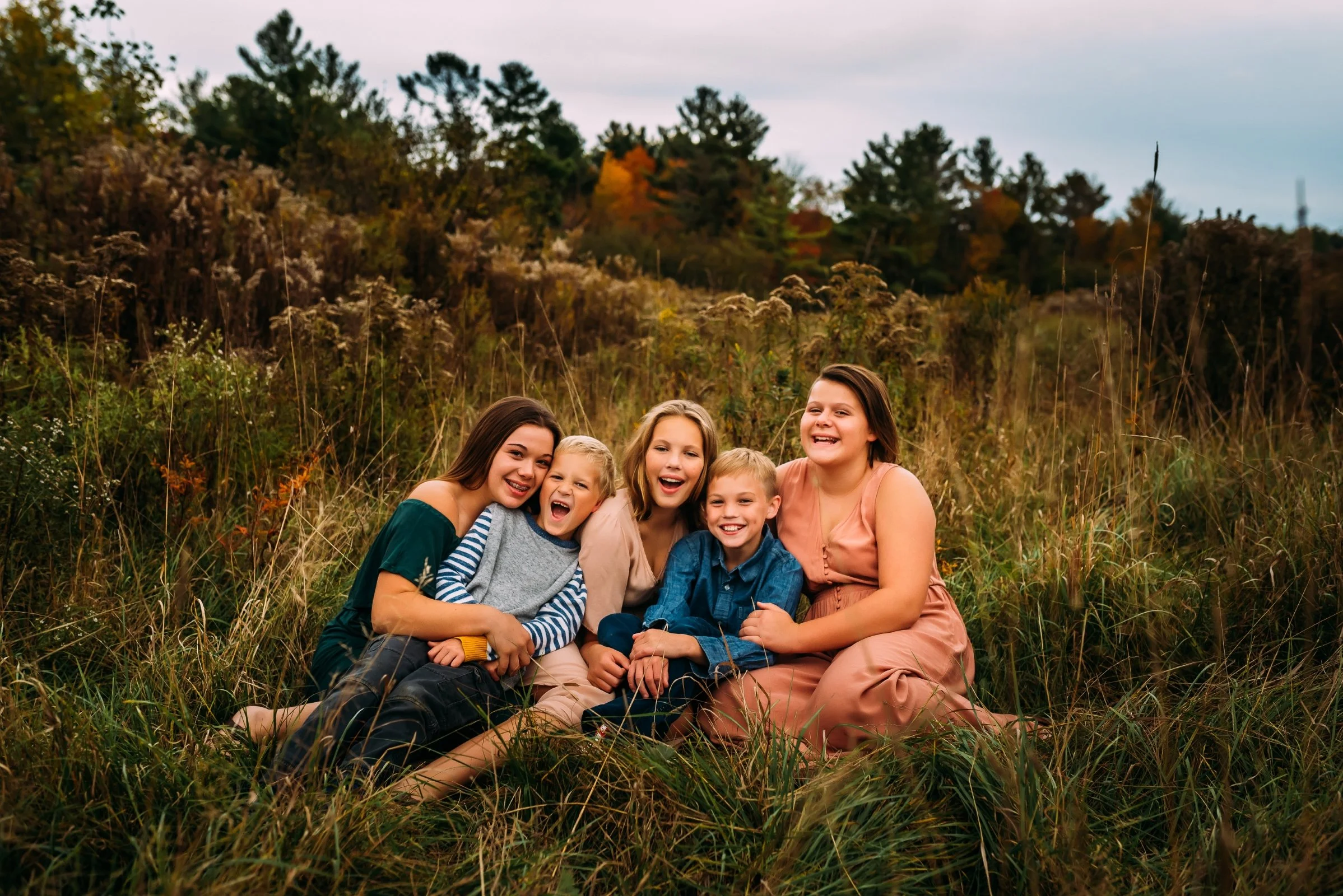Capturing Memories in Fall: A Stunning Family Photo Session in ...