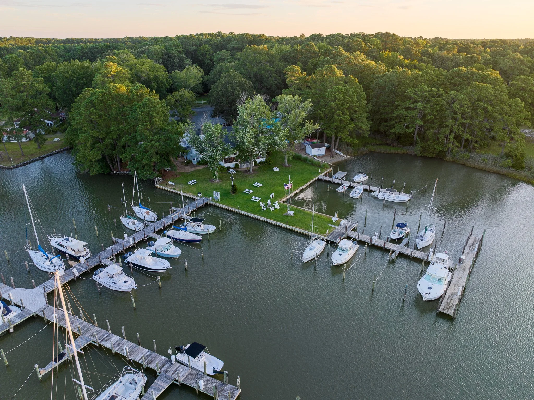 Club Amenities — Mathews Yacht Club