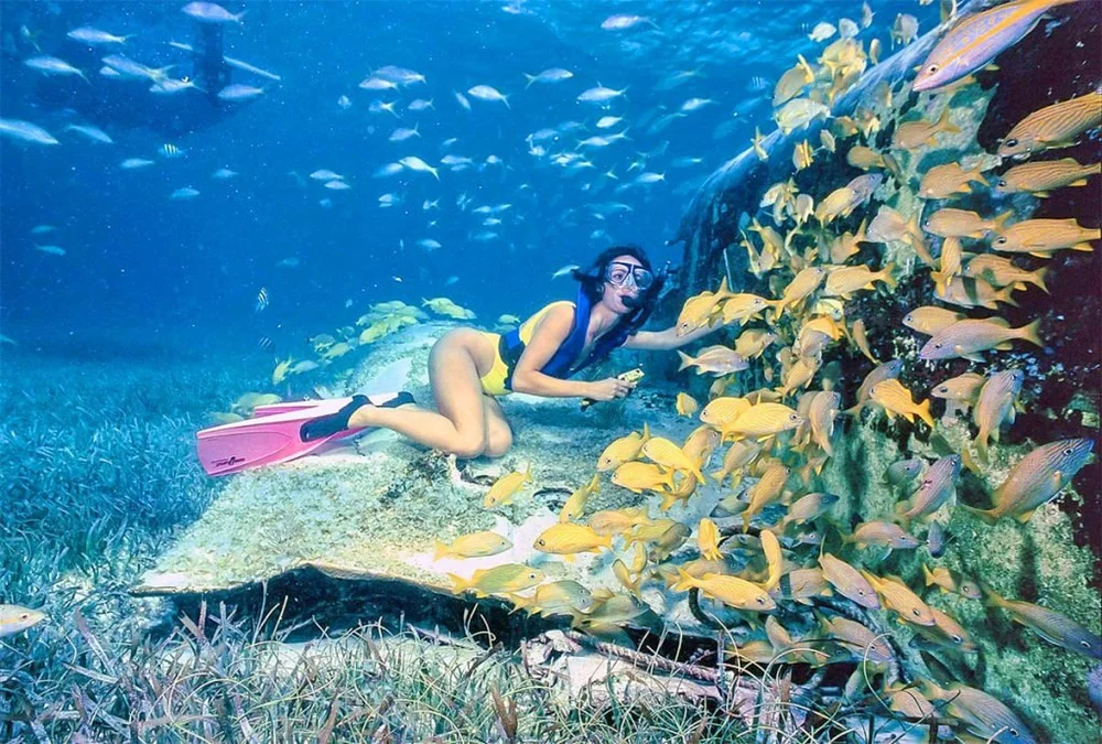 Bahamas Bliss: 10 Must-Try Water Activities for a Wedding Splash ... Bahamas Bliss: 10 Must-Try Water Activities for a Wedding Splash ...