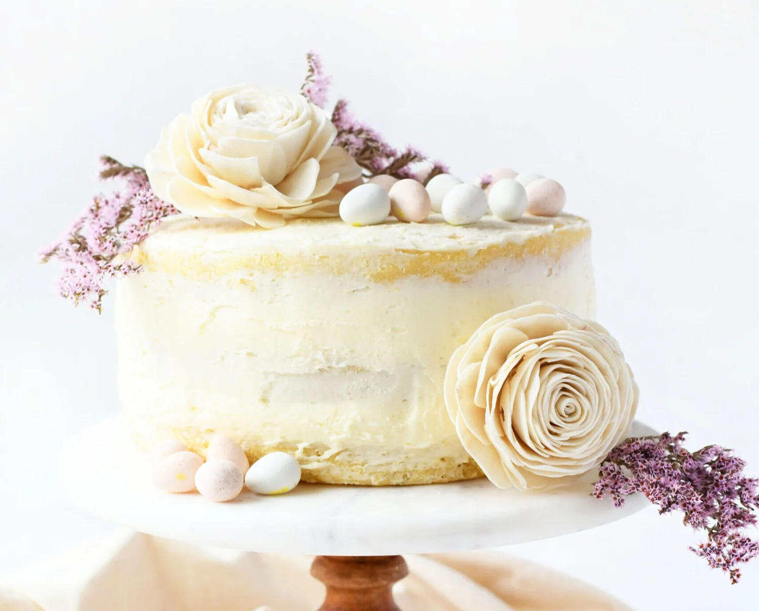 Gâteau à étage : Le Layer Cake - Guide complet (2025) — FiestaClic