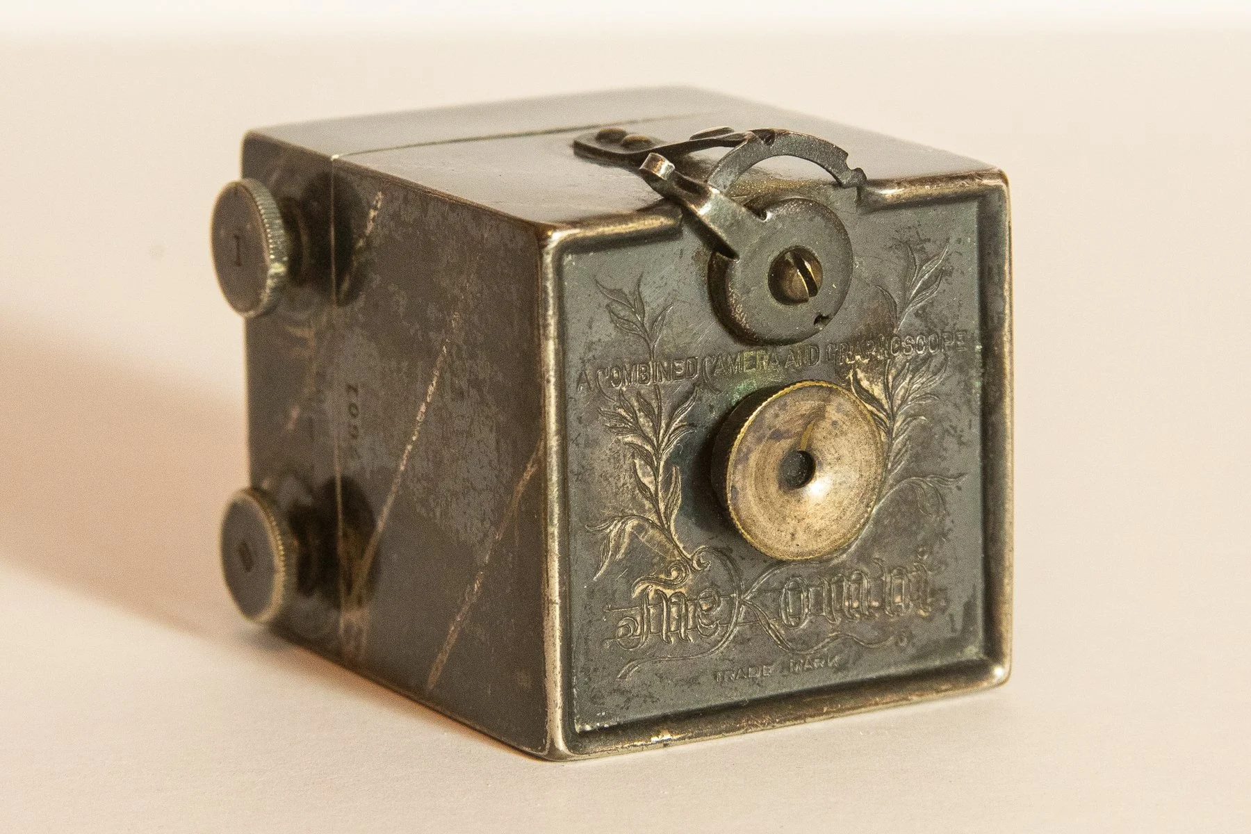 Stuart Fabe's Antique Camera Collection