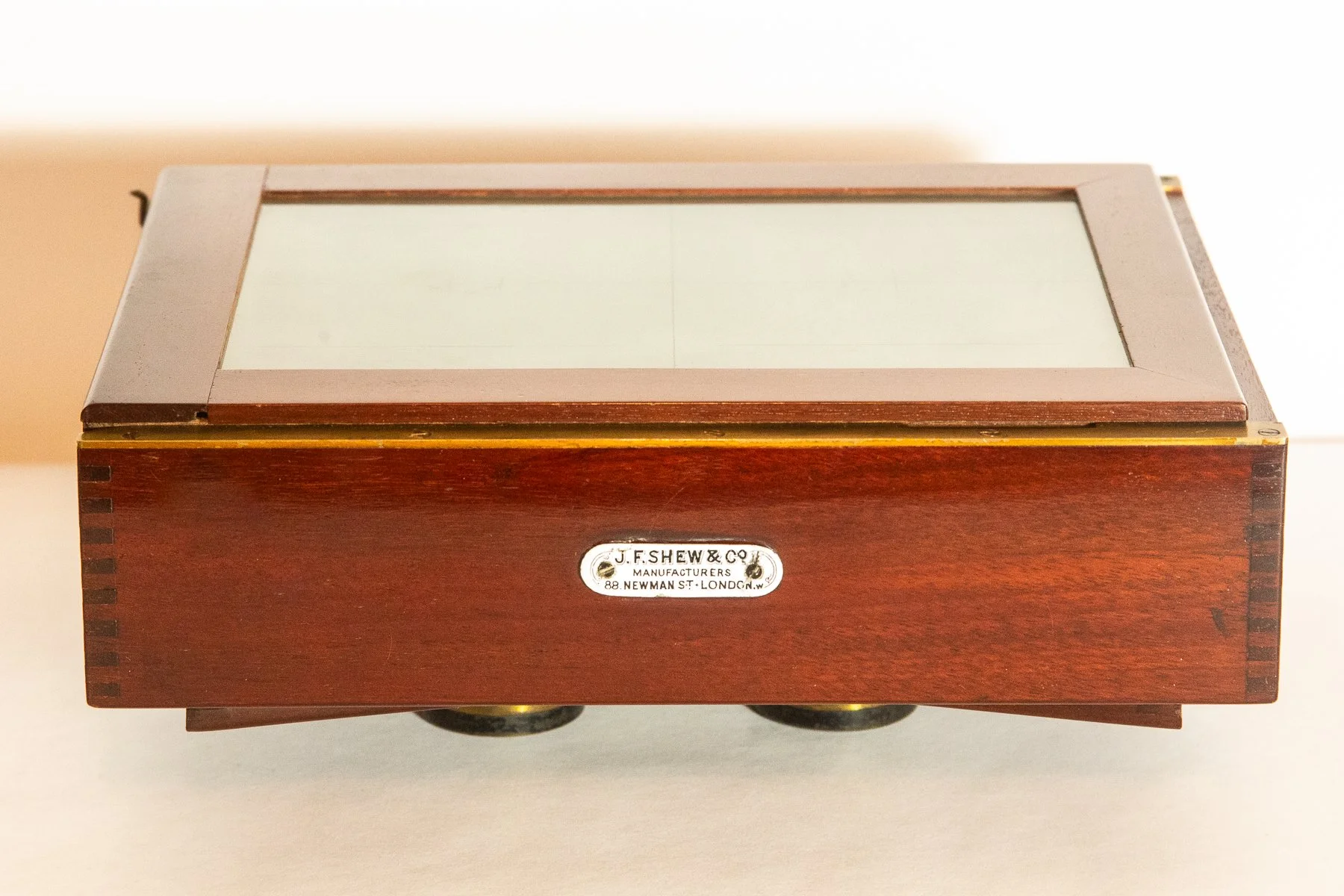 General 5 — Stuart Fabe's Antique Camera Collection