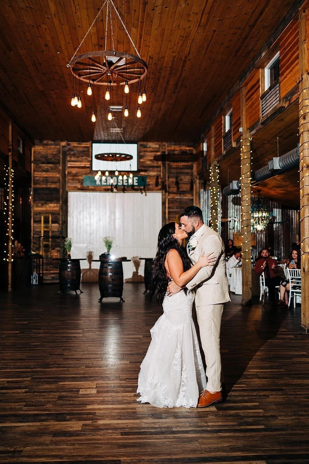 The White Rose & Naples Wedding Barn: Naples wedding Venue