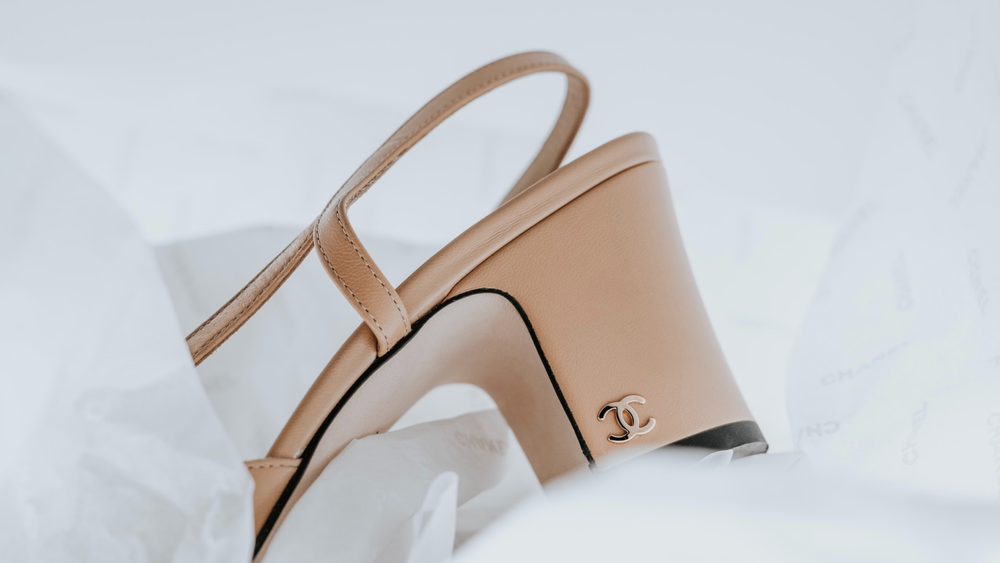 Top 10 Best Luxury Slides — Léa Phillips | Fashion Stylist Australia