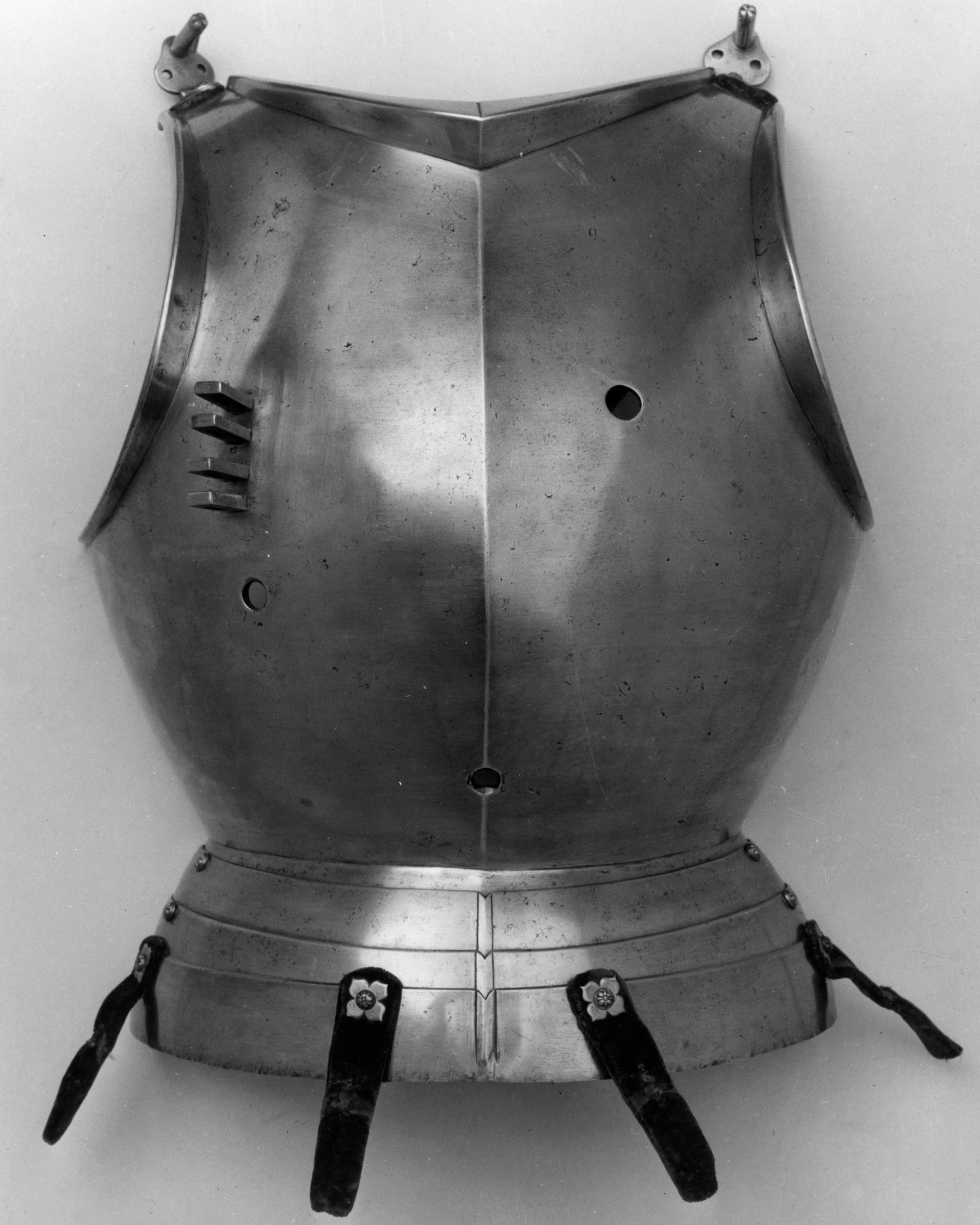 Art of Armor | Metal through Time — noisé