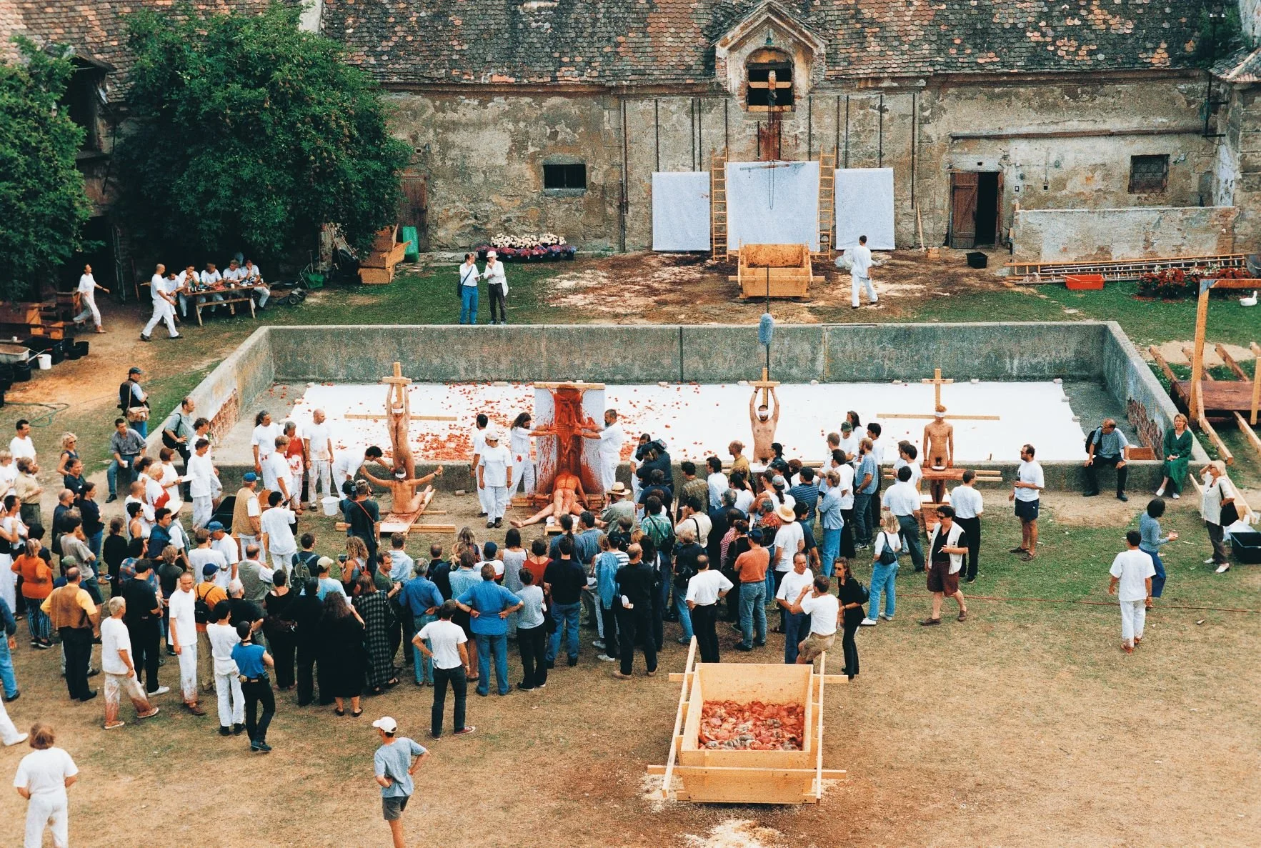Hermann Nitsch(1938-2022) | Falling, Landed — noisé