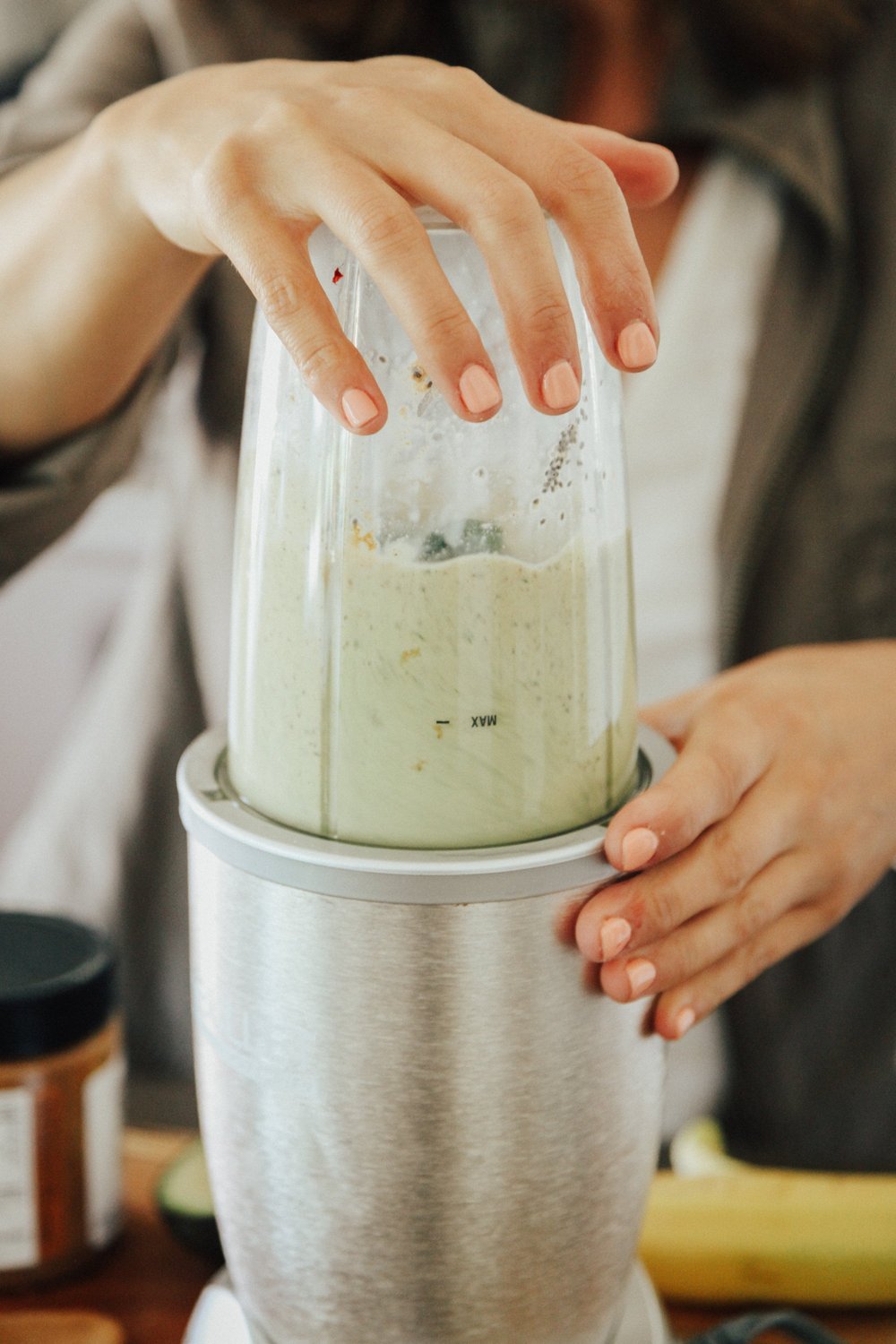 Mood Boosting Smoothie — Lia Nicole Nutrition + Wellness