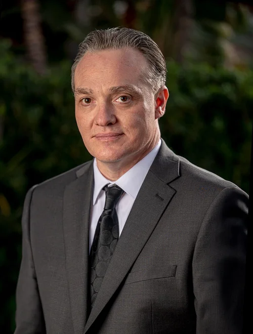 11 Professional Headshot Examples to Elevate Your Brand! Top LA ...