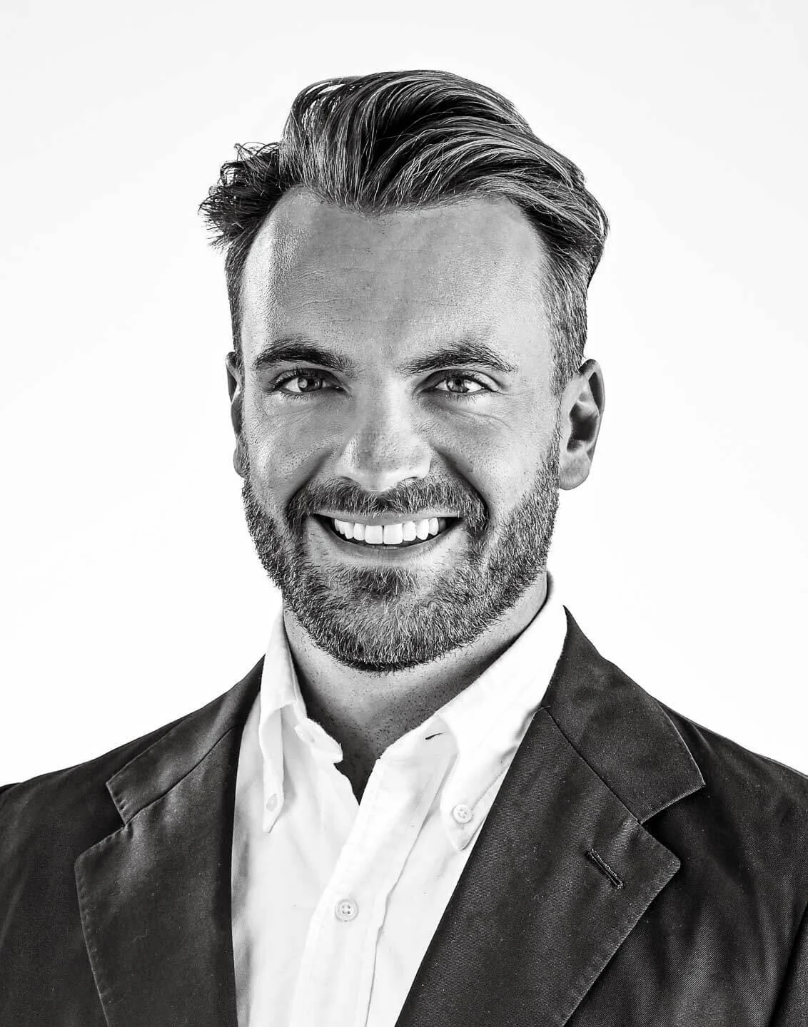 Beautiful Black and White Headshots: Tips for The Perfect Black & White ...