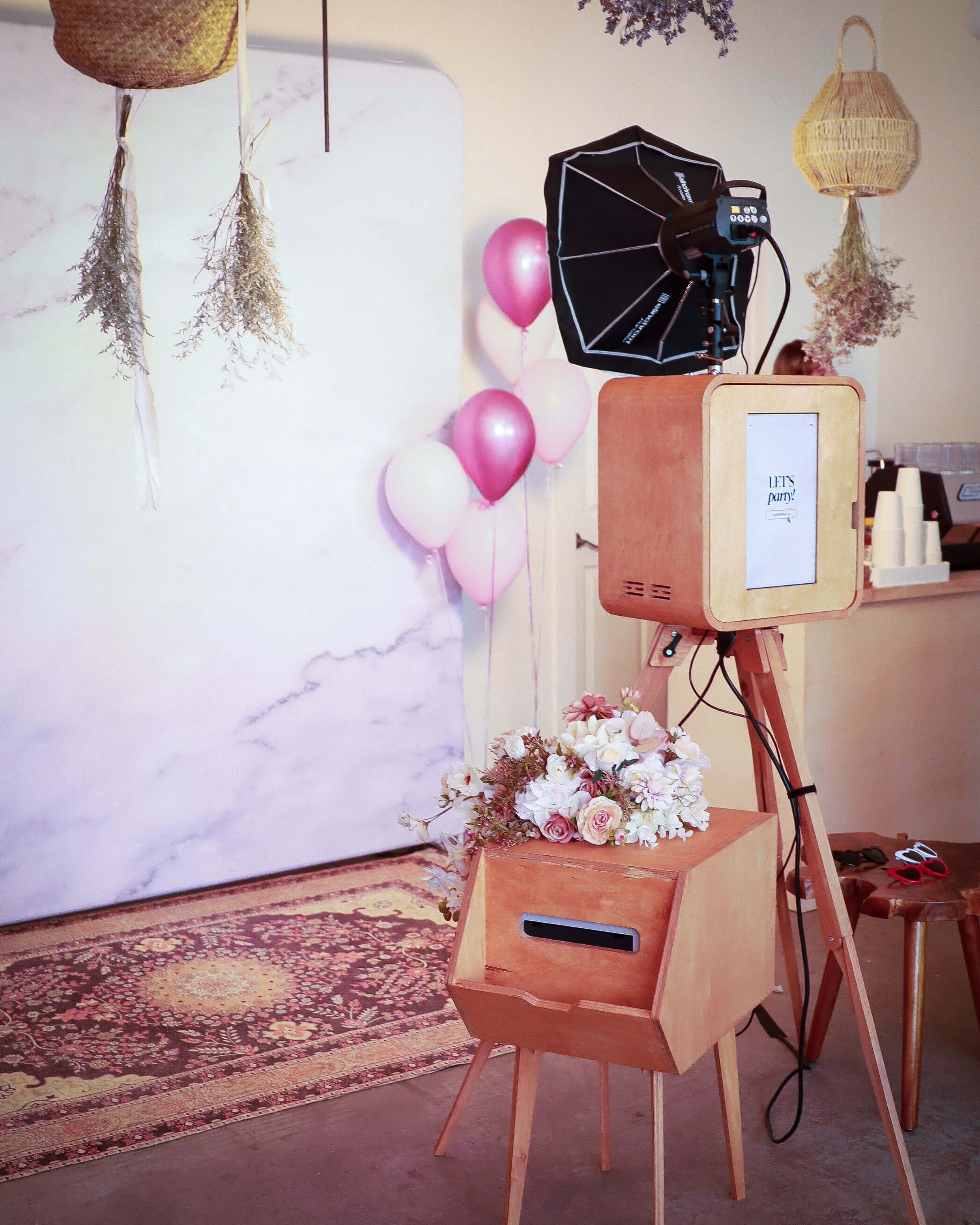 Edmonton's luxury photo booth provider | Soirée House