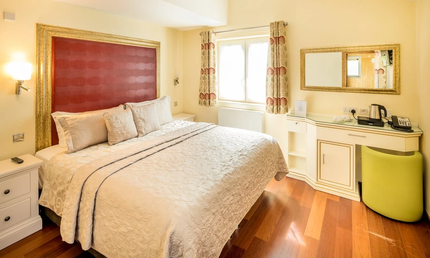 Stay — Linton Hotel