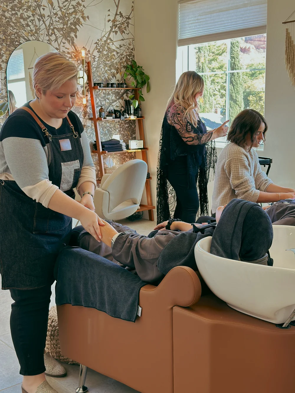 Team 1 — Kéya Salon