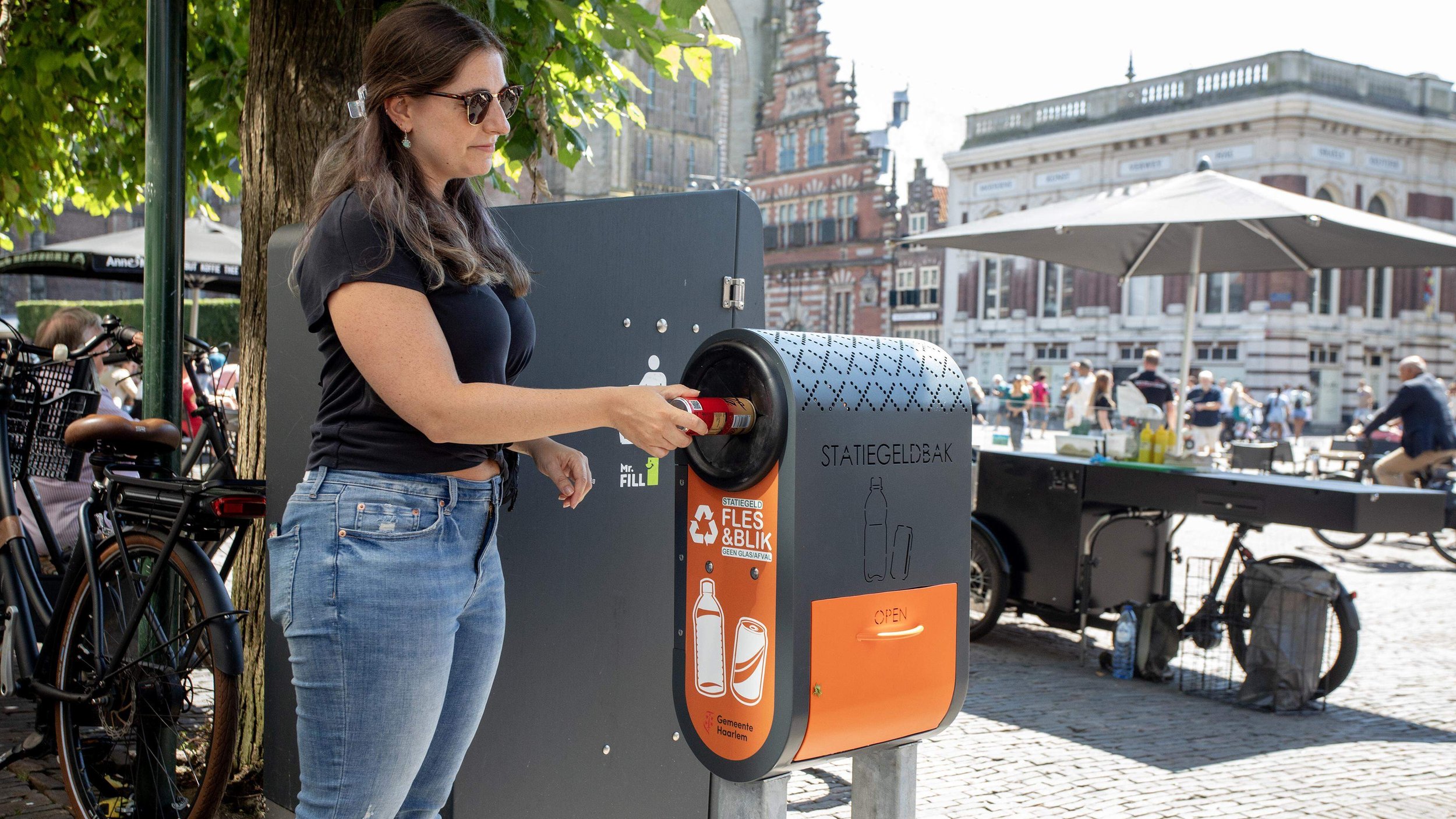 De Statiegeldbak - Doneer je plastic flesjes en blikjes aan je directe ...