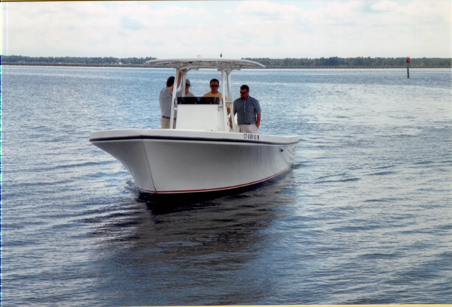 2800 Sea Prowler — Privateer Boats
