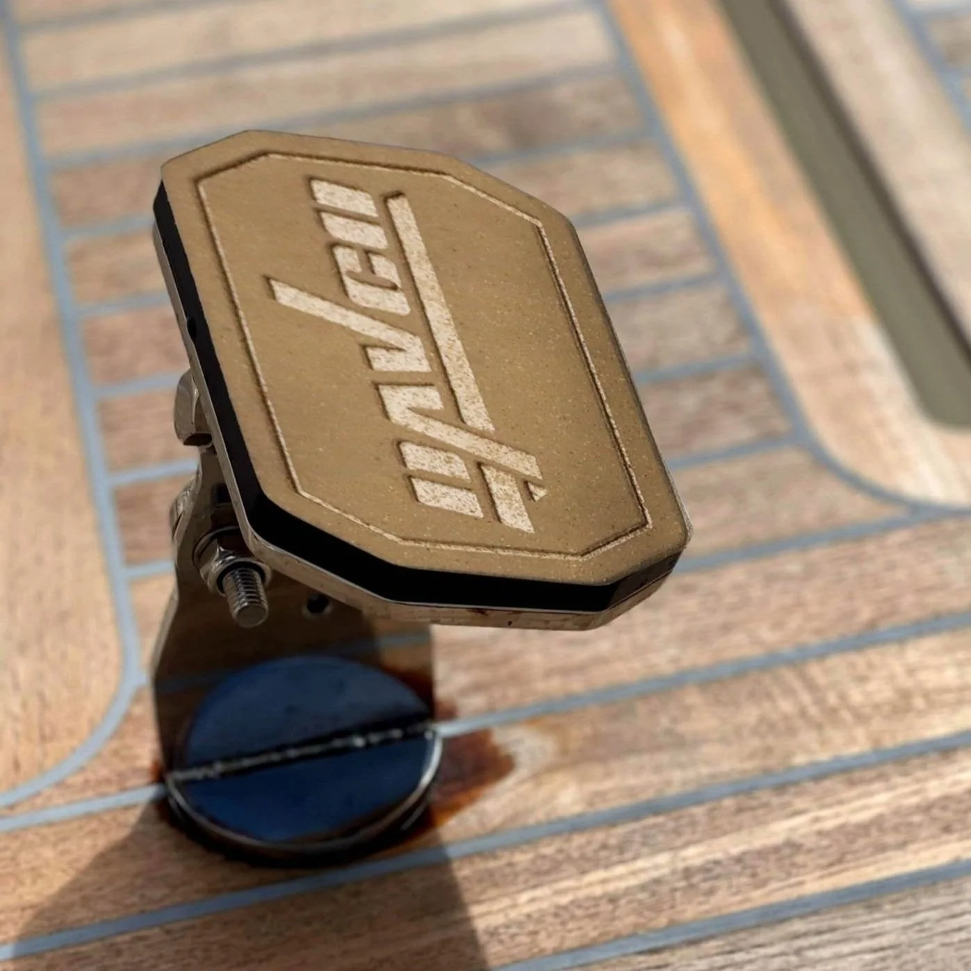 Removable and Adjustable Tender Chocks — Davco USA