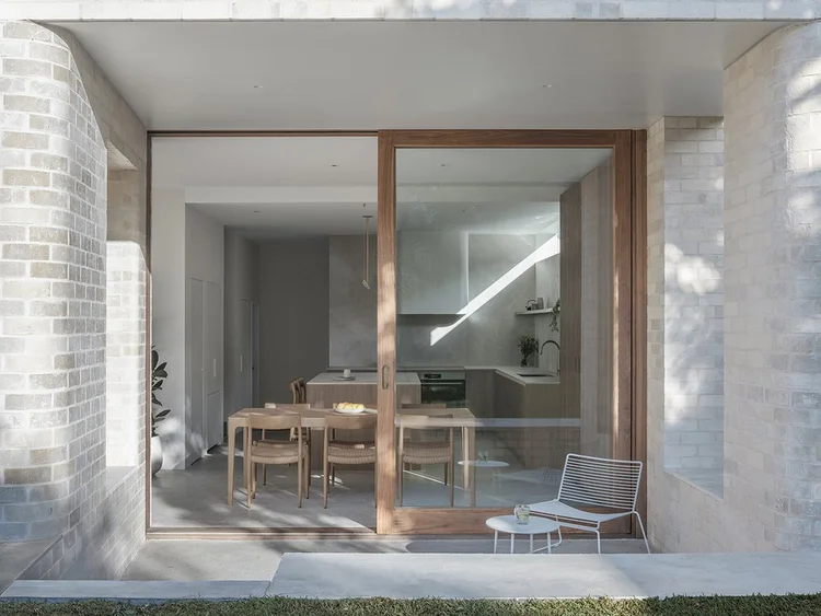 Alba - Clovelly Beach House — studioplusthree