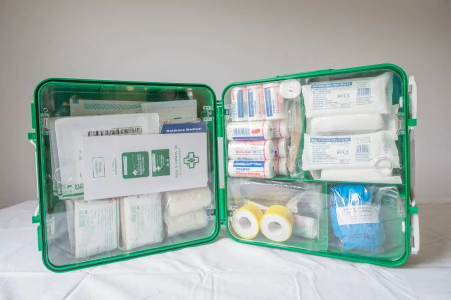 W. Winder & Sohn: Verbandzeug für erste Hilfe