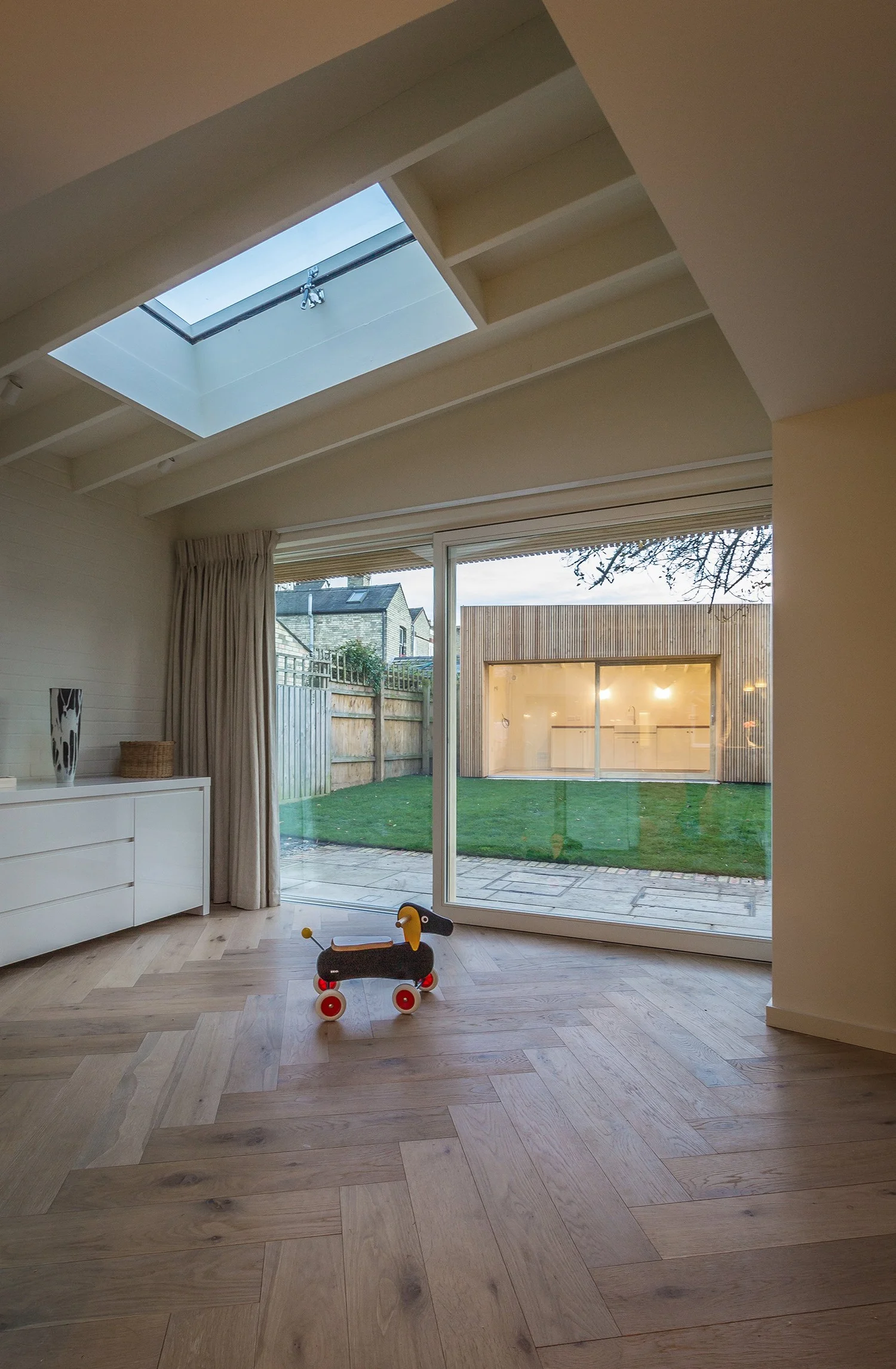 Cambridge Riverside — Mike Tuck Studio