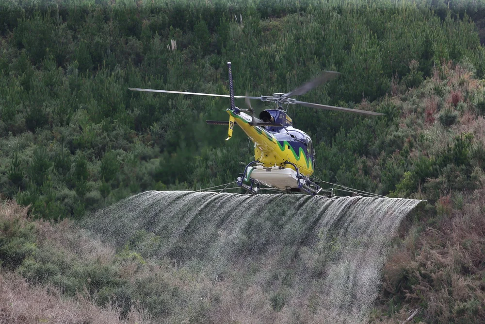 Aerial Spraying — Skywork Helicopters Ltd | Leaders In New Zealand ...