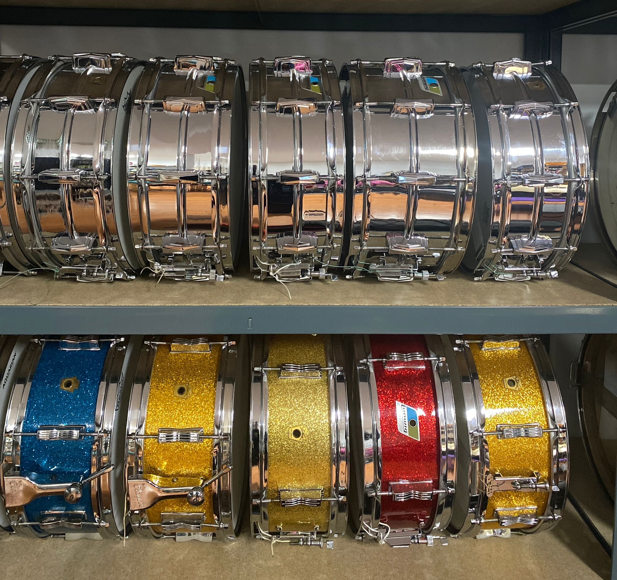 Purple Chord, Classic and Vintage Drums and Cymbals by Beppe Quiroli