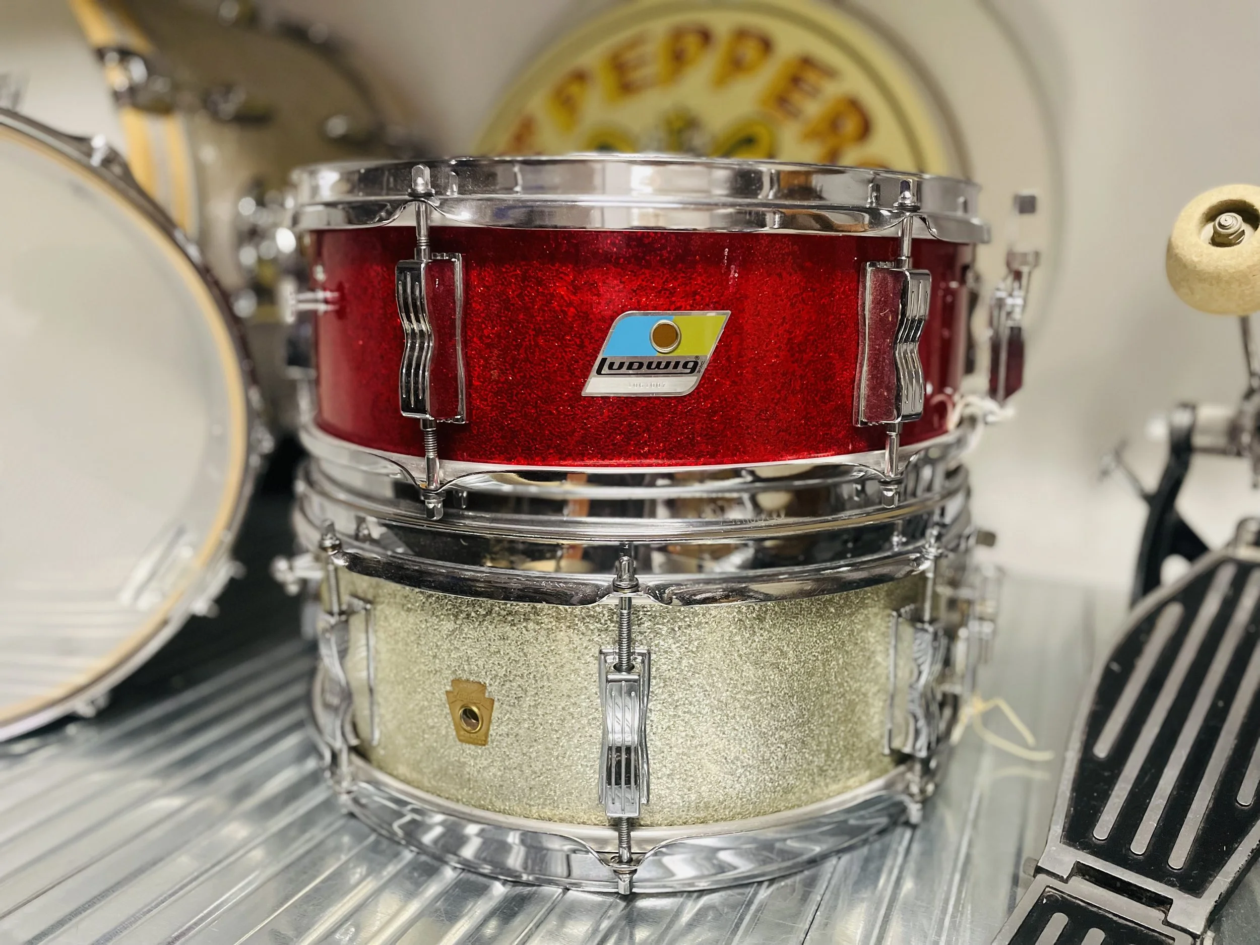 Purple Chord, Classic and Vintage Drums and Cymbals by Beppe Quiroli