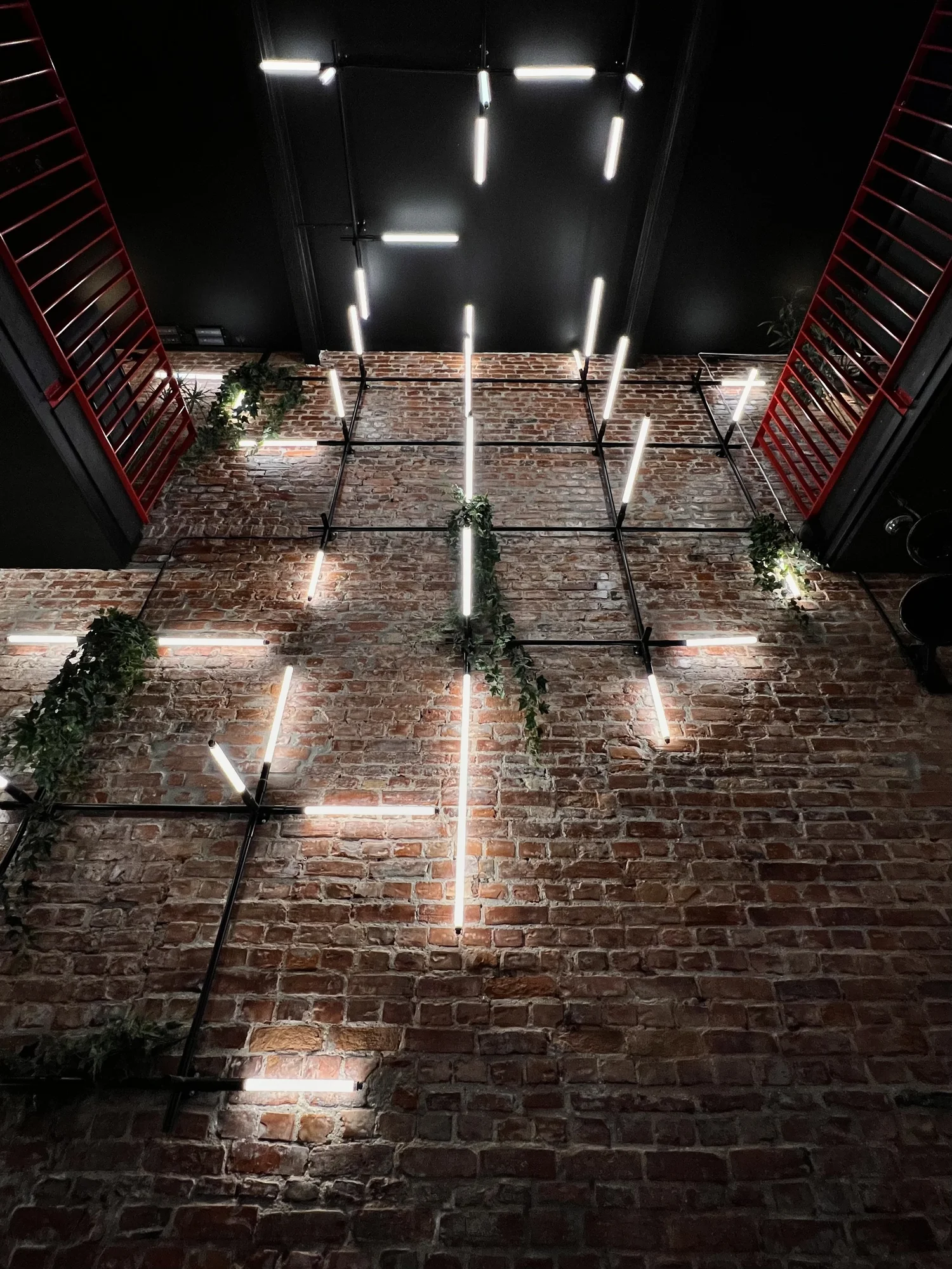 A bar with no name