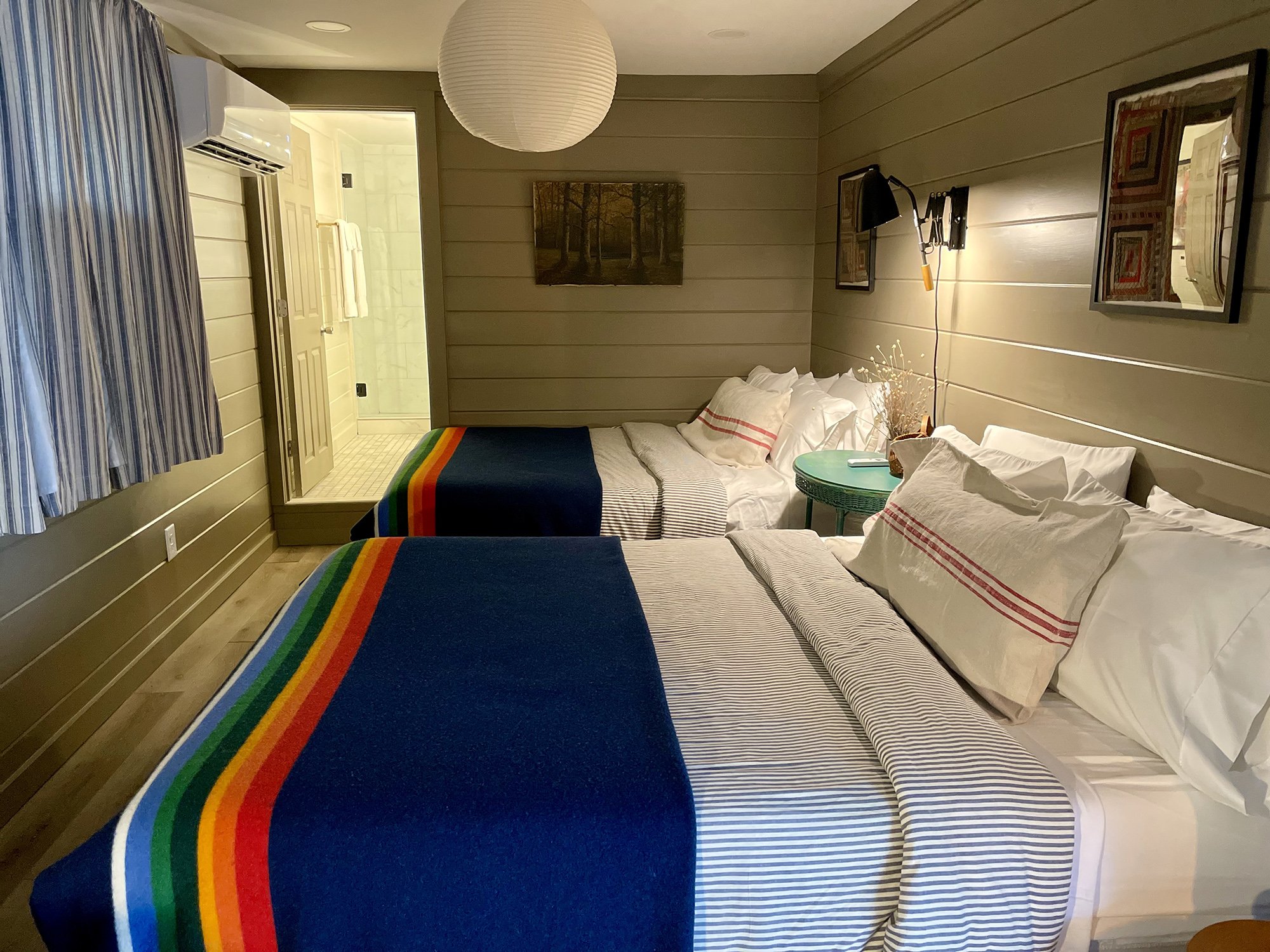 Rooms — OUTPOST INN