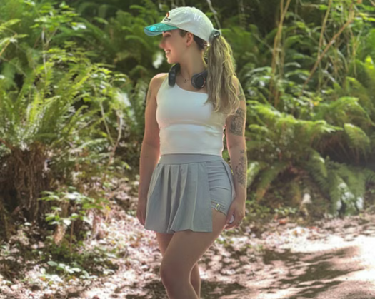 Elle Sutton, a Bucket-List Blonde Companion for Unforgettable Dates in ...