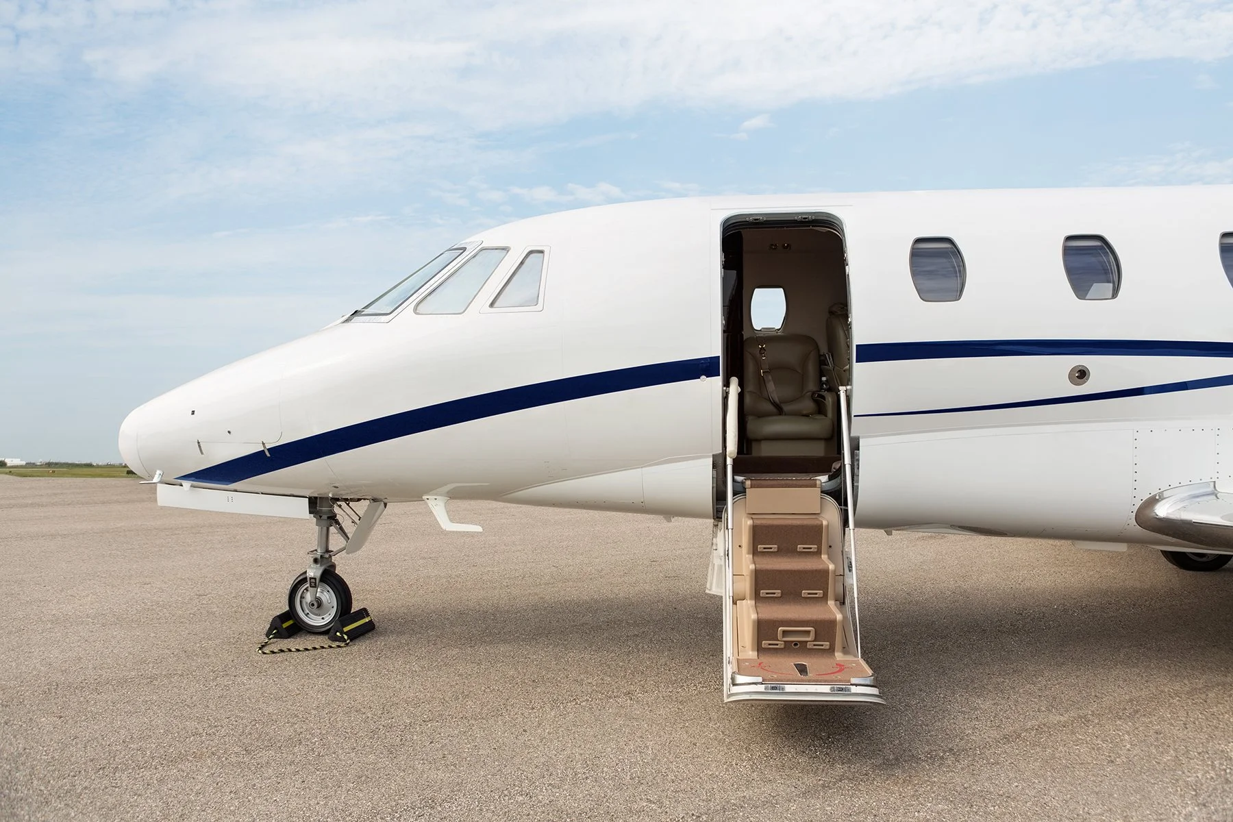 Vantage Aviation | Fully Integrated Business Aviation Provider