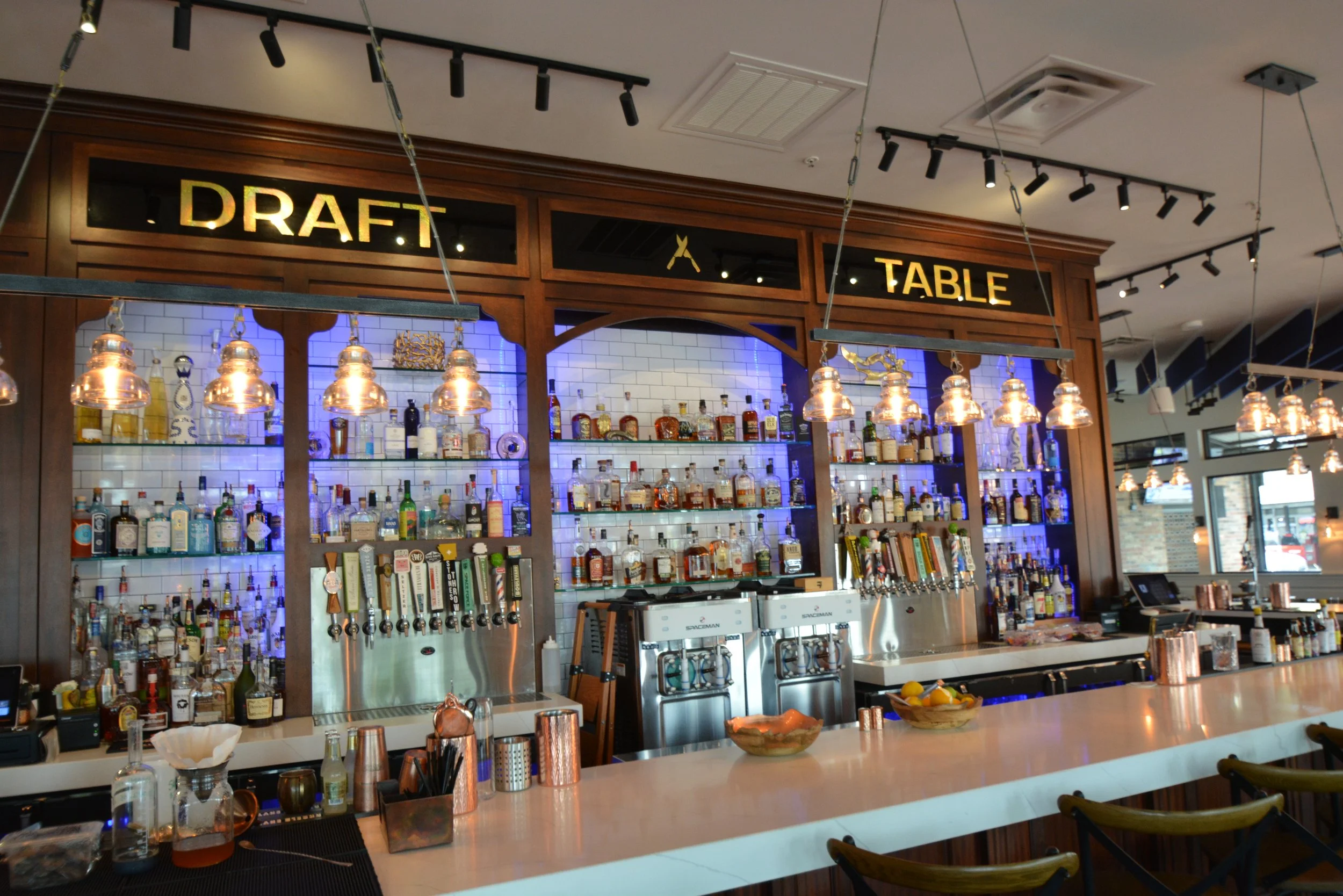 COCKTAILS — DRAFT + TABLE ARGENTA