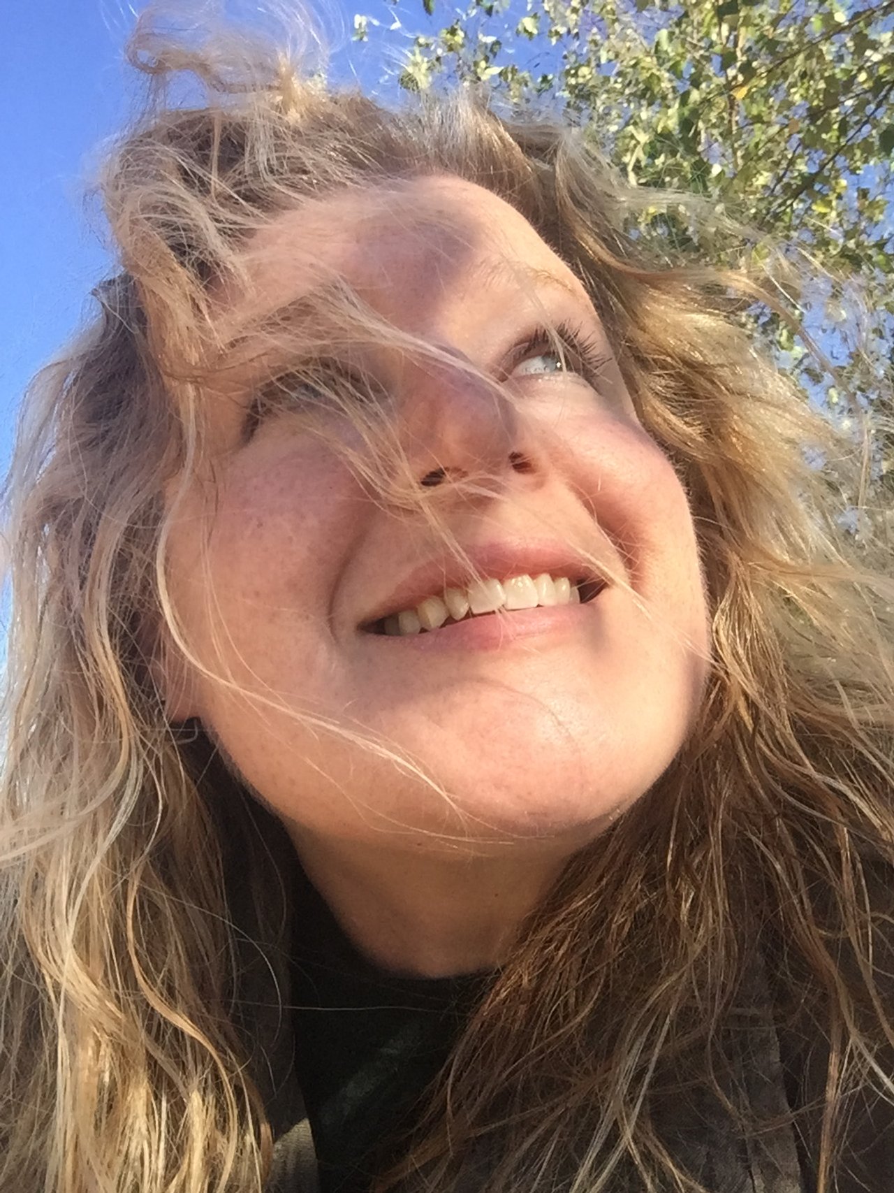 ABOUT — Lisa Helene