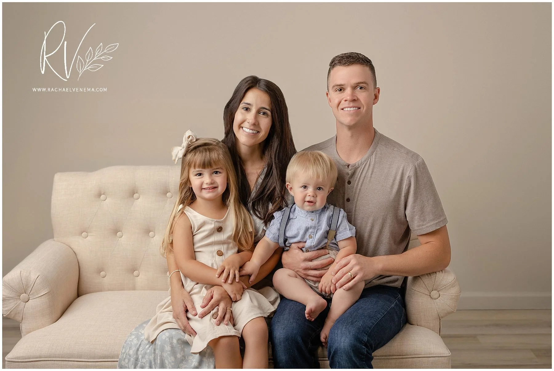 Beautiful Family and First Year Portrait Session in the Studio ...