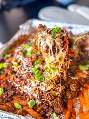 Chili Cheese Fries with Sweet Potatoes (High-Protein, Healthy Comfort ...