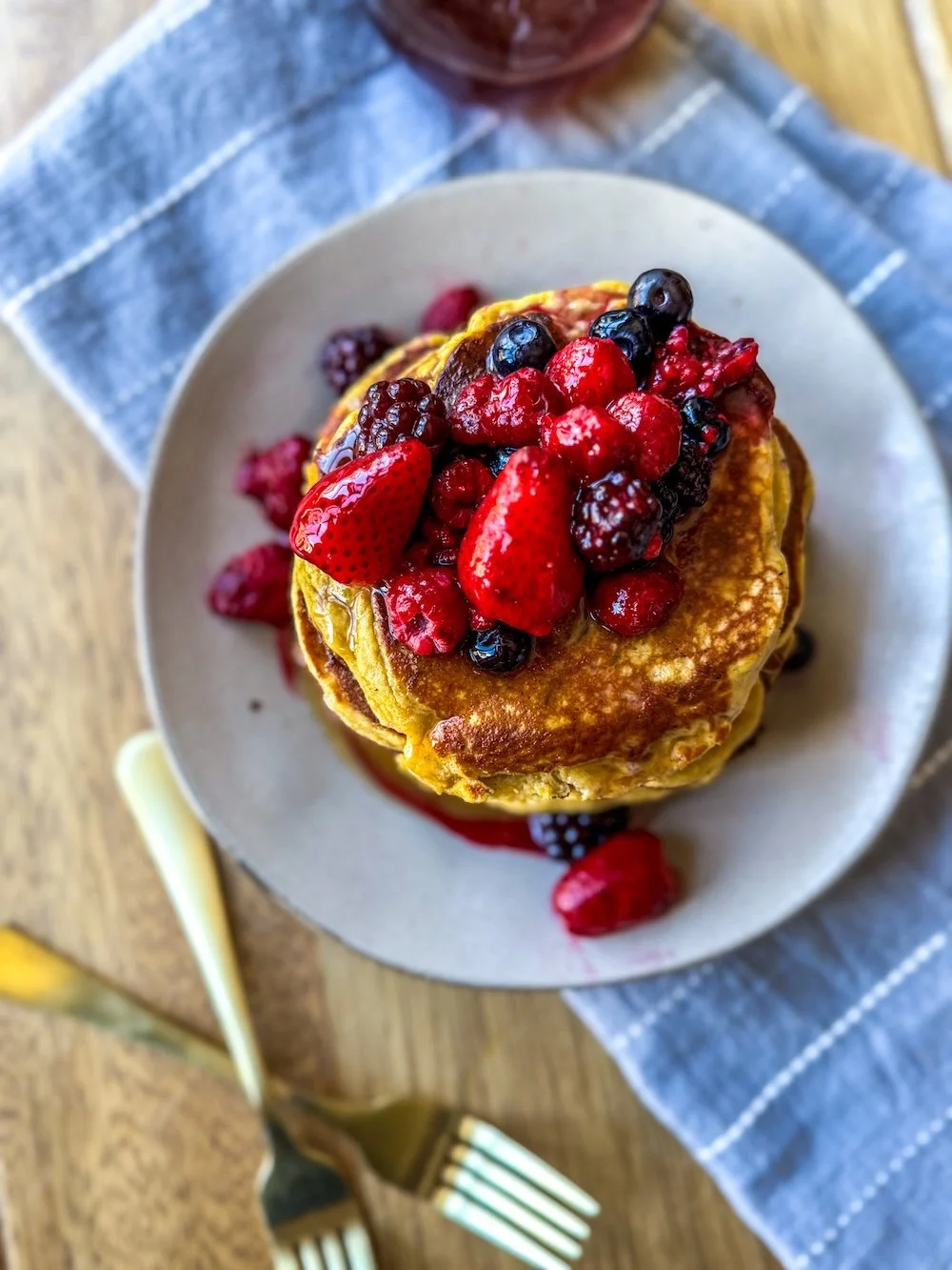 Fluffy High-Protein Pancakes — Protein Snack Queen