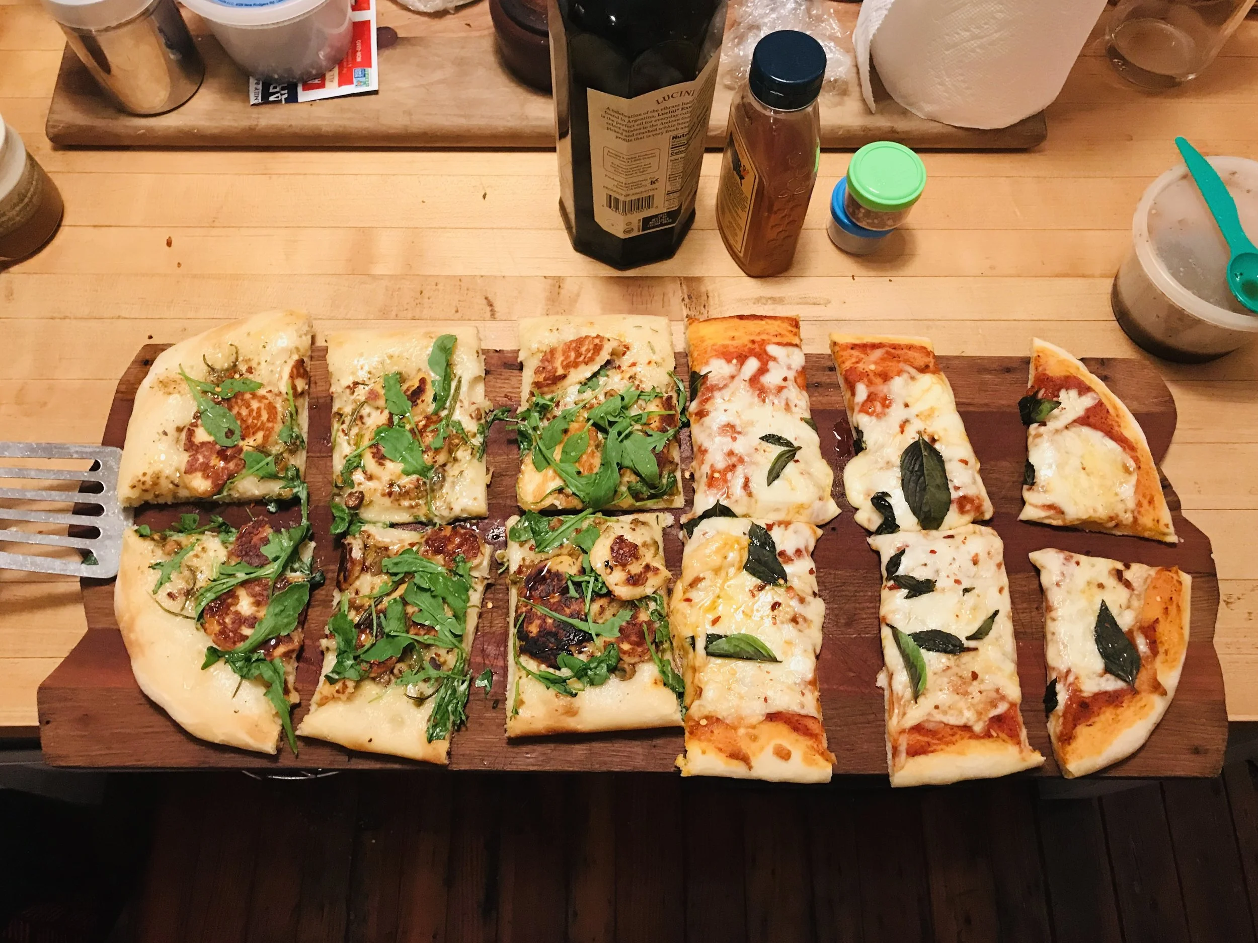 Personal Pan Pizza — Everyday People Magic