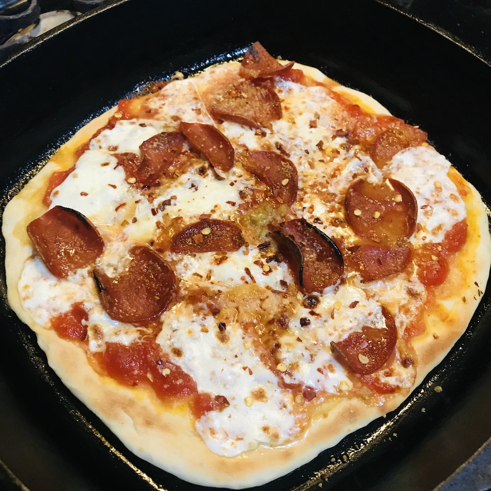 Personal Pan Pizza — Everyday People Magic