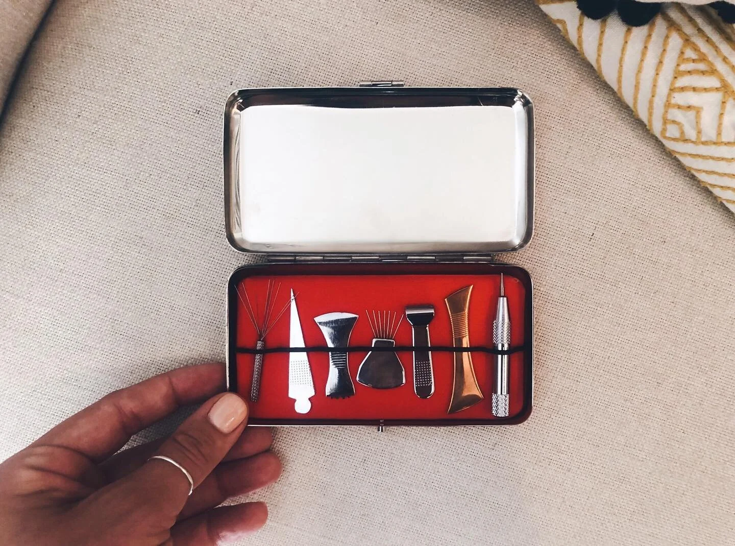 Pura Vida Cosmetic Acupuncture