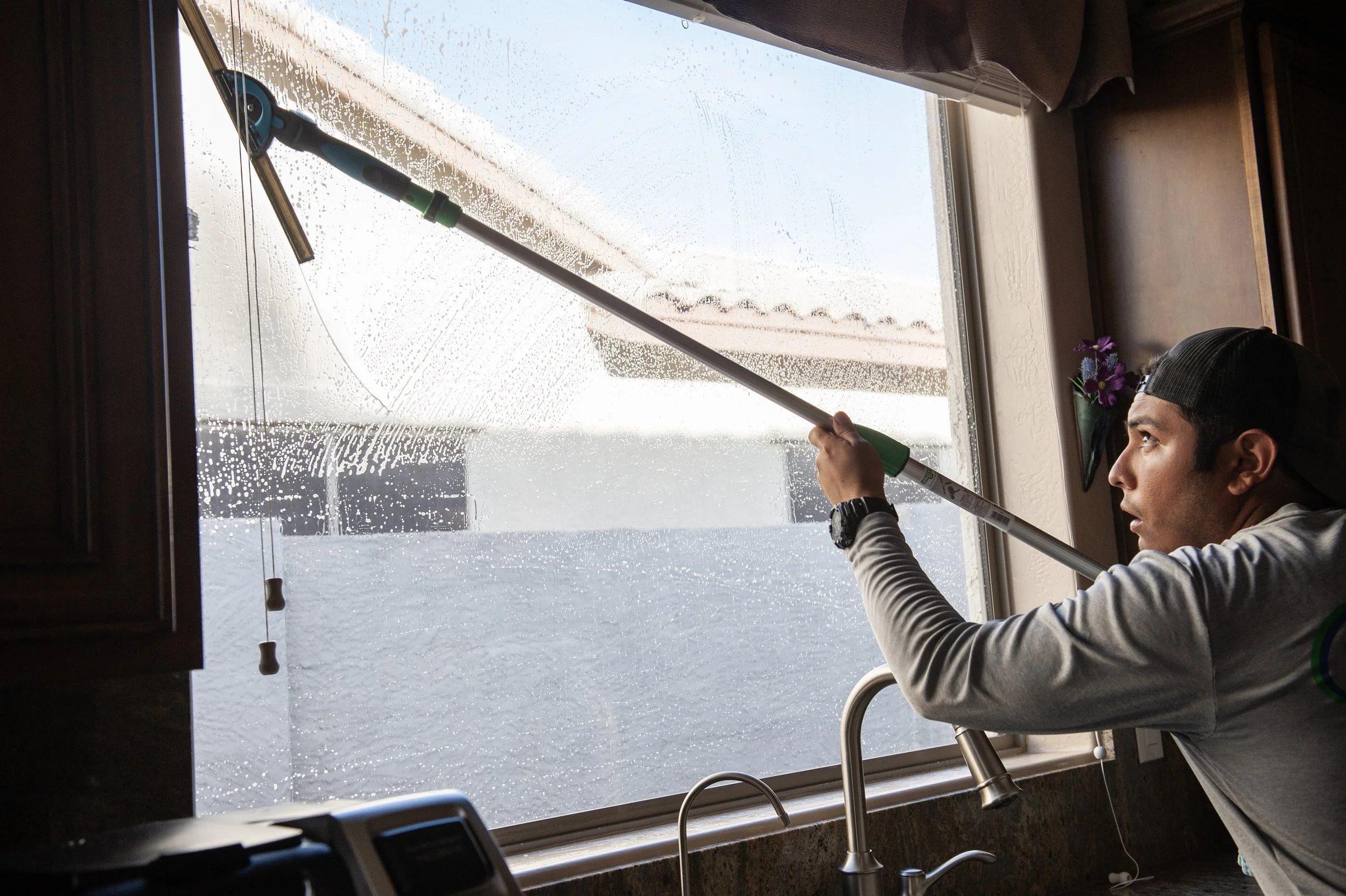 The Squeegee Gurus — Window and Solar Panel Cleaning