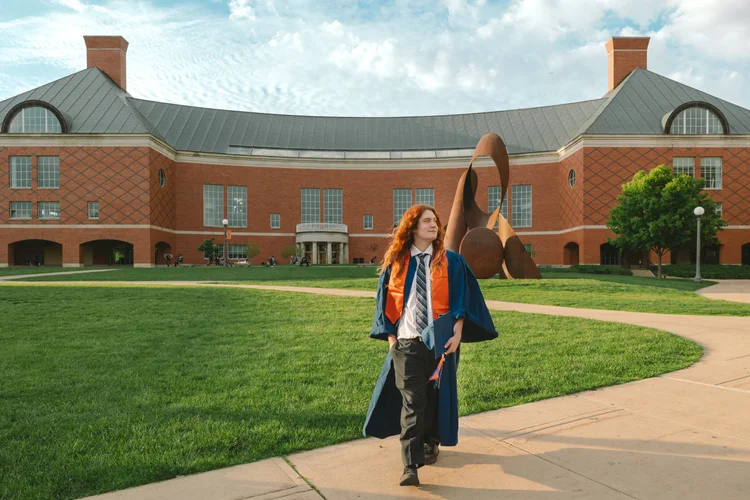 The Best UIUC Graduation Photo Locations, Hidden Gems and Iconic Campus ...